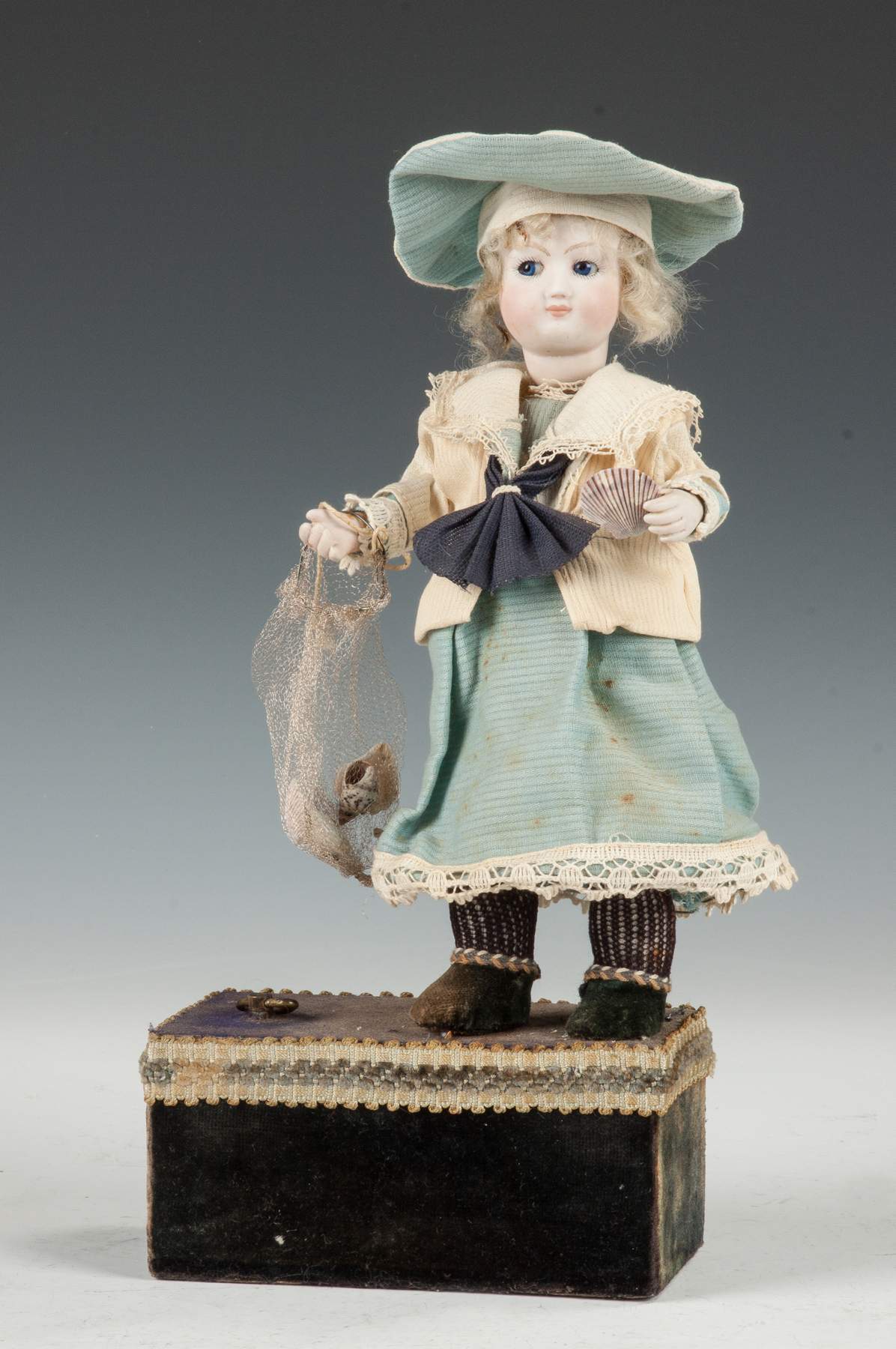 German Automaton Doll with Seashells | Cottone Auctions