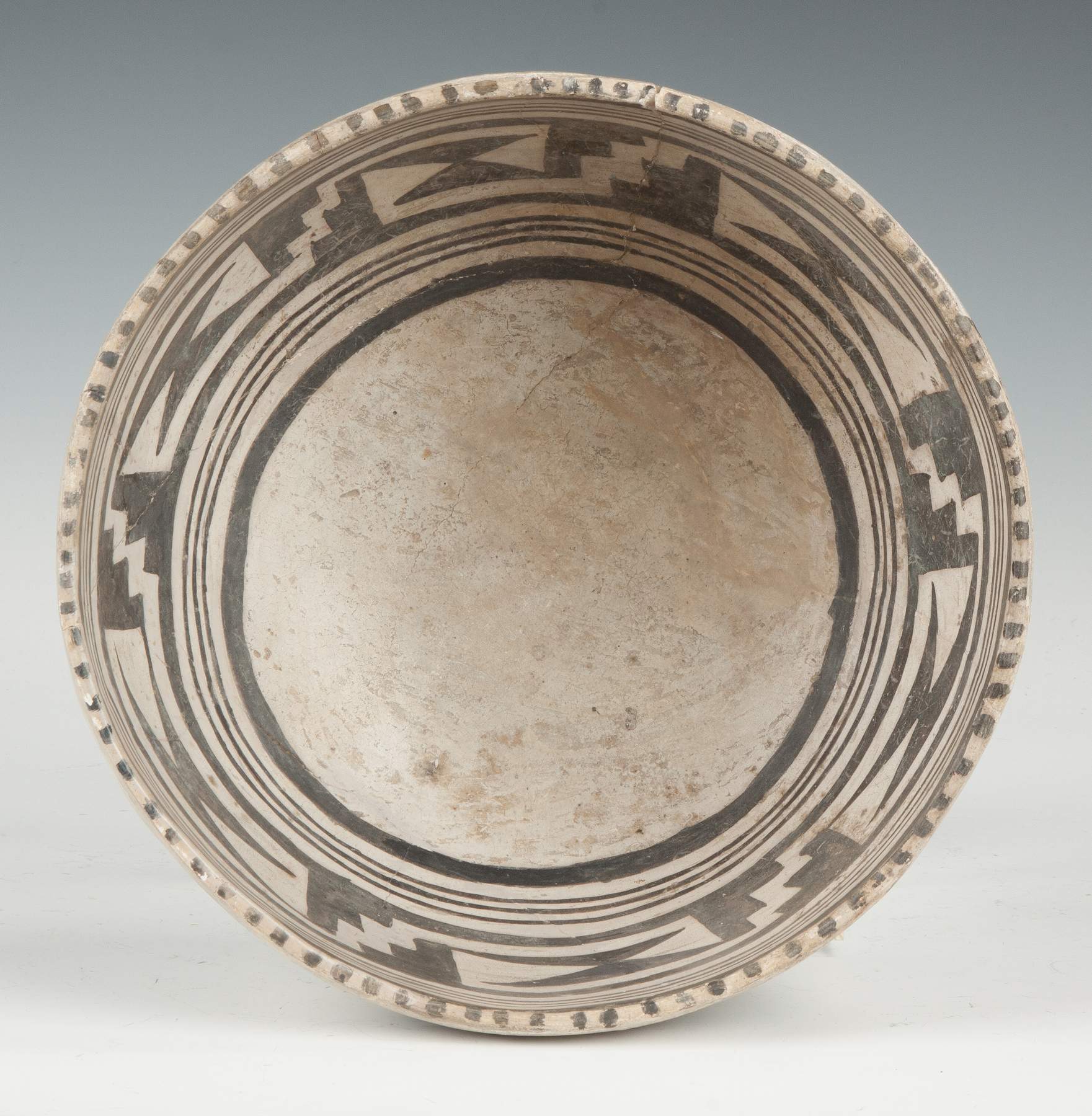 Early Native American Bowl | Cottone Auctions