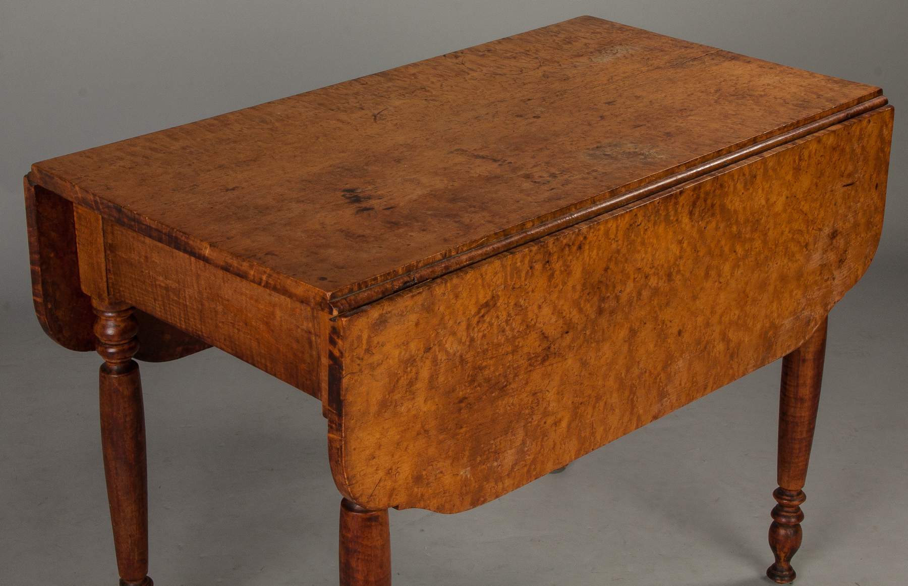Country Sheraton Curly Maple Drop Leaf Table with Shaped Leaves and ...