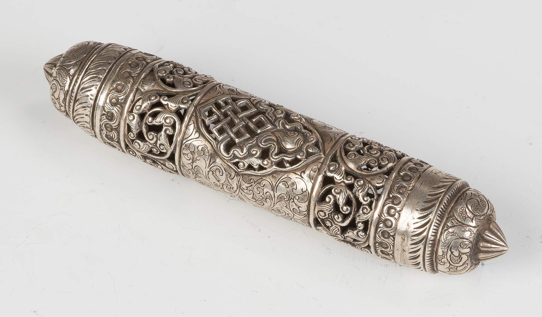 800 Silver Scroll Case | Cottone Auctions