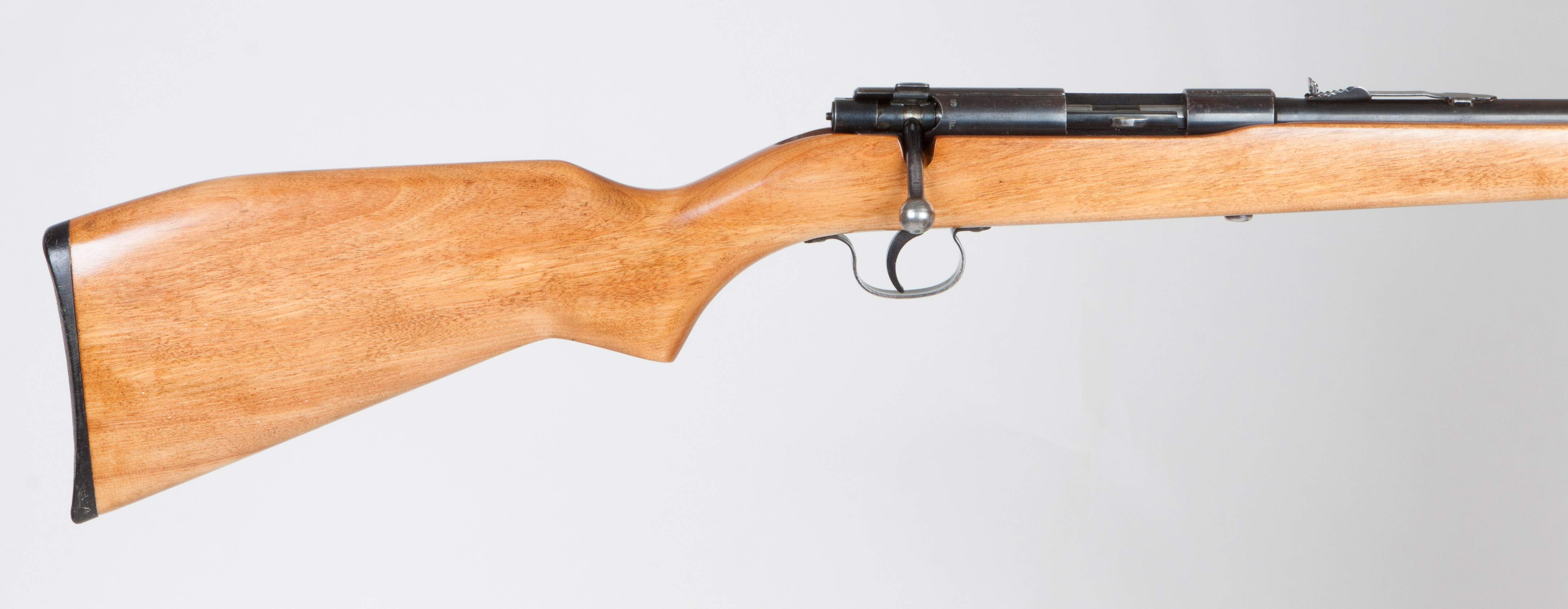 Winchester Rifle Model 121 | Cottone Auctions