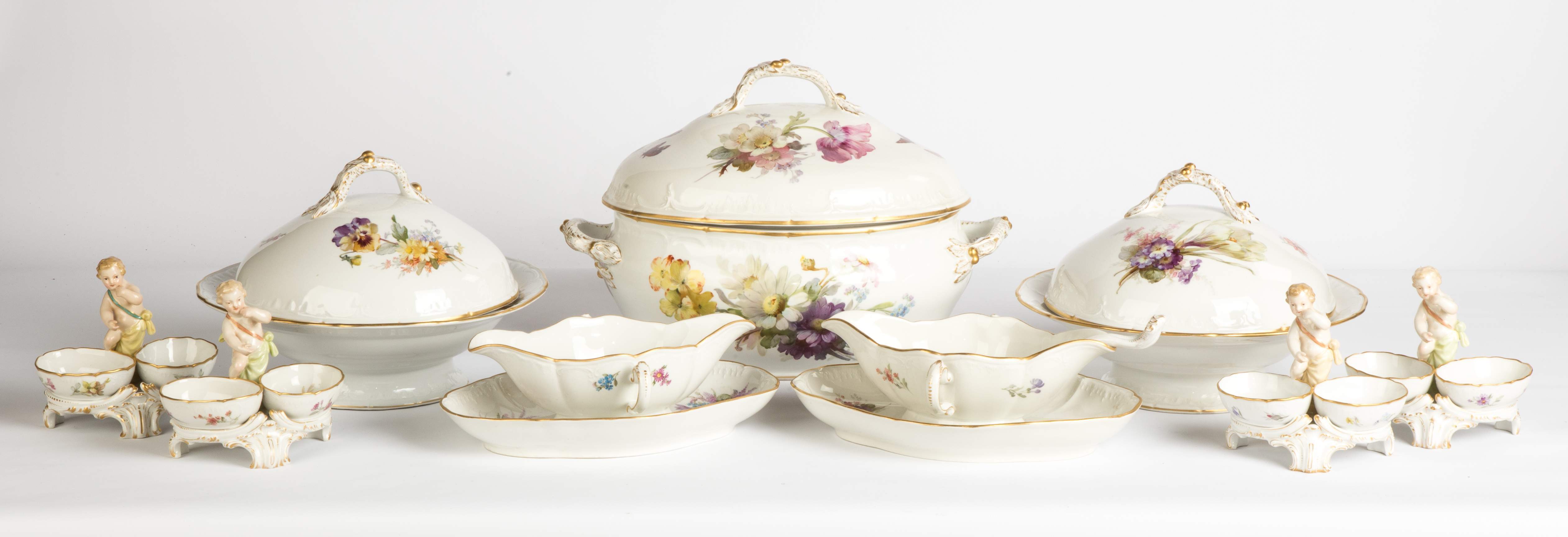 Extensive Set of KPM Porcelain Dinnerware and Tableware | Cottone Auctions