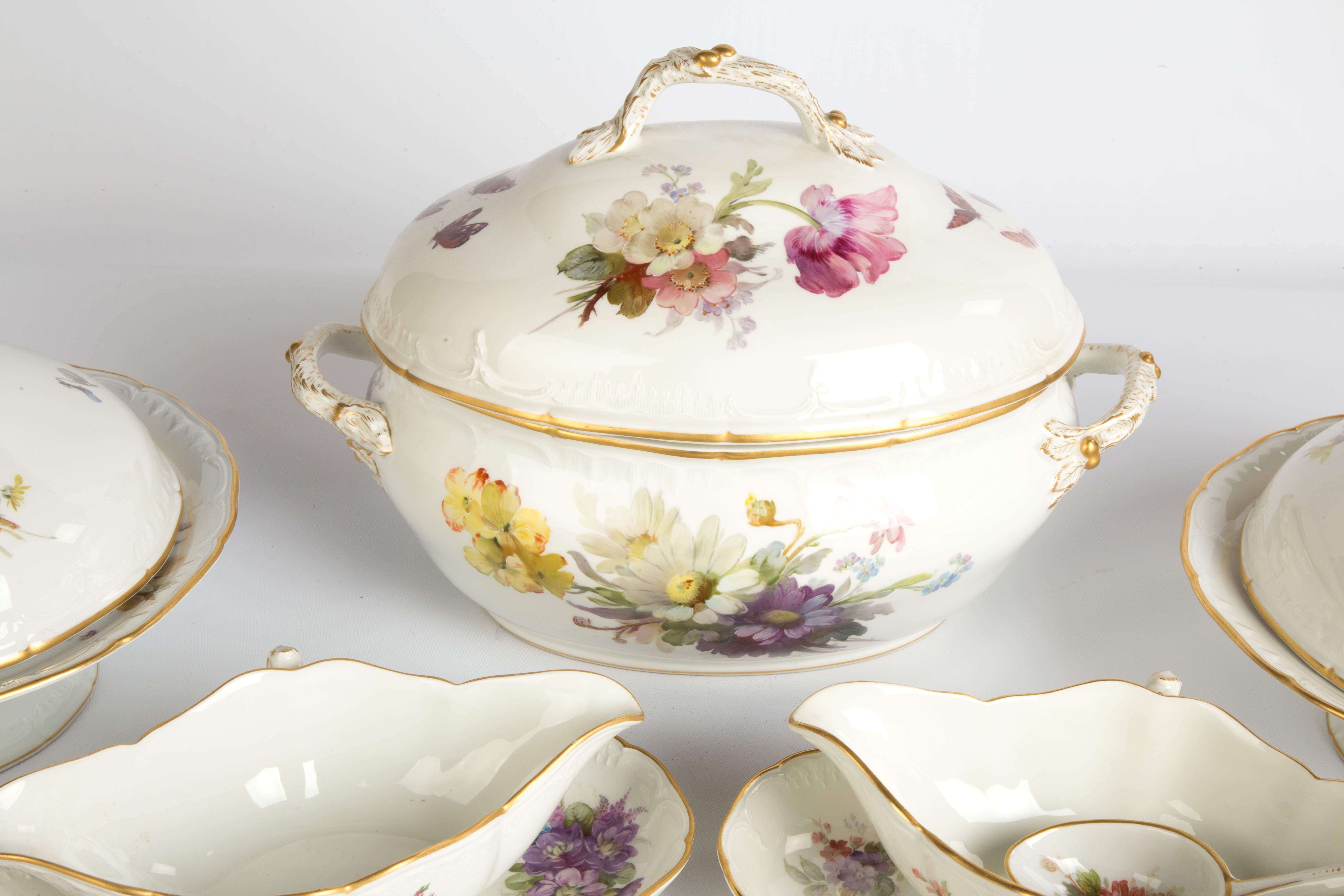 Extensive Set of KPM Porcelain Dinnerware and Tableware | Cottone Auctions