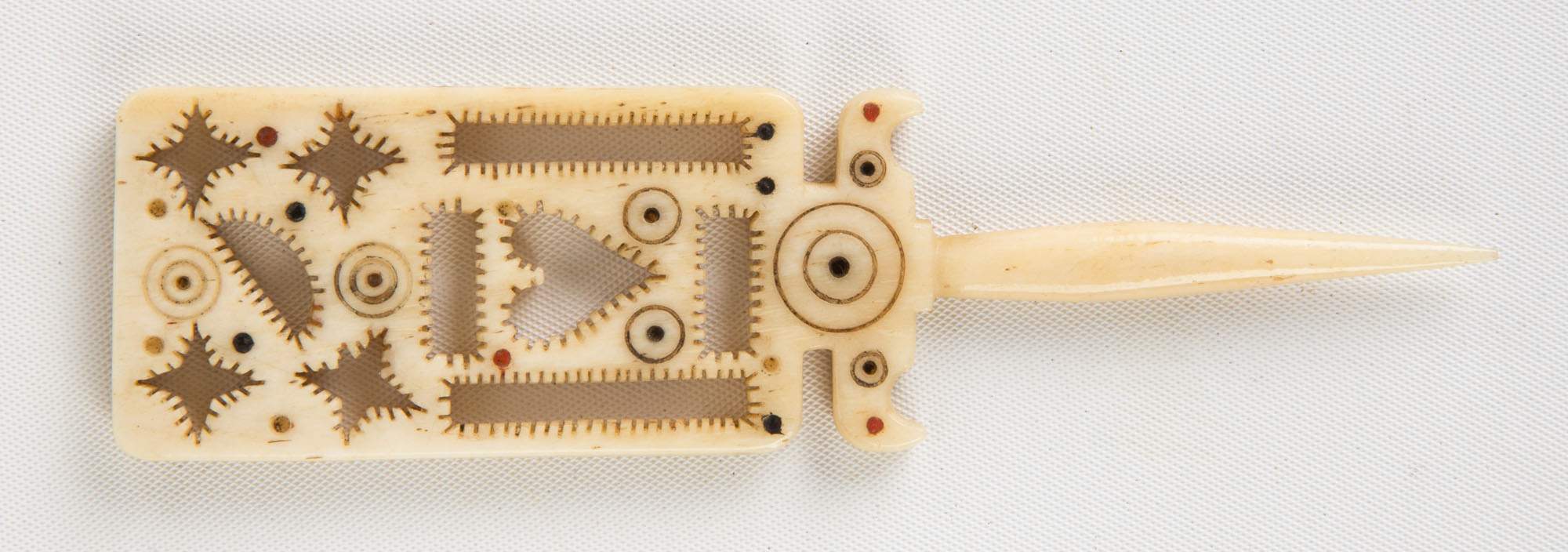 Pennsylvania Folk Bone Awl | Cottone Auctions