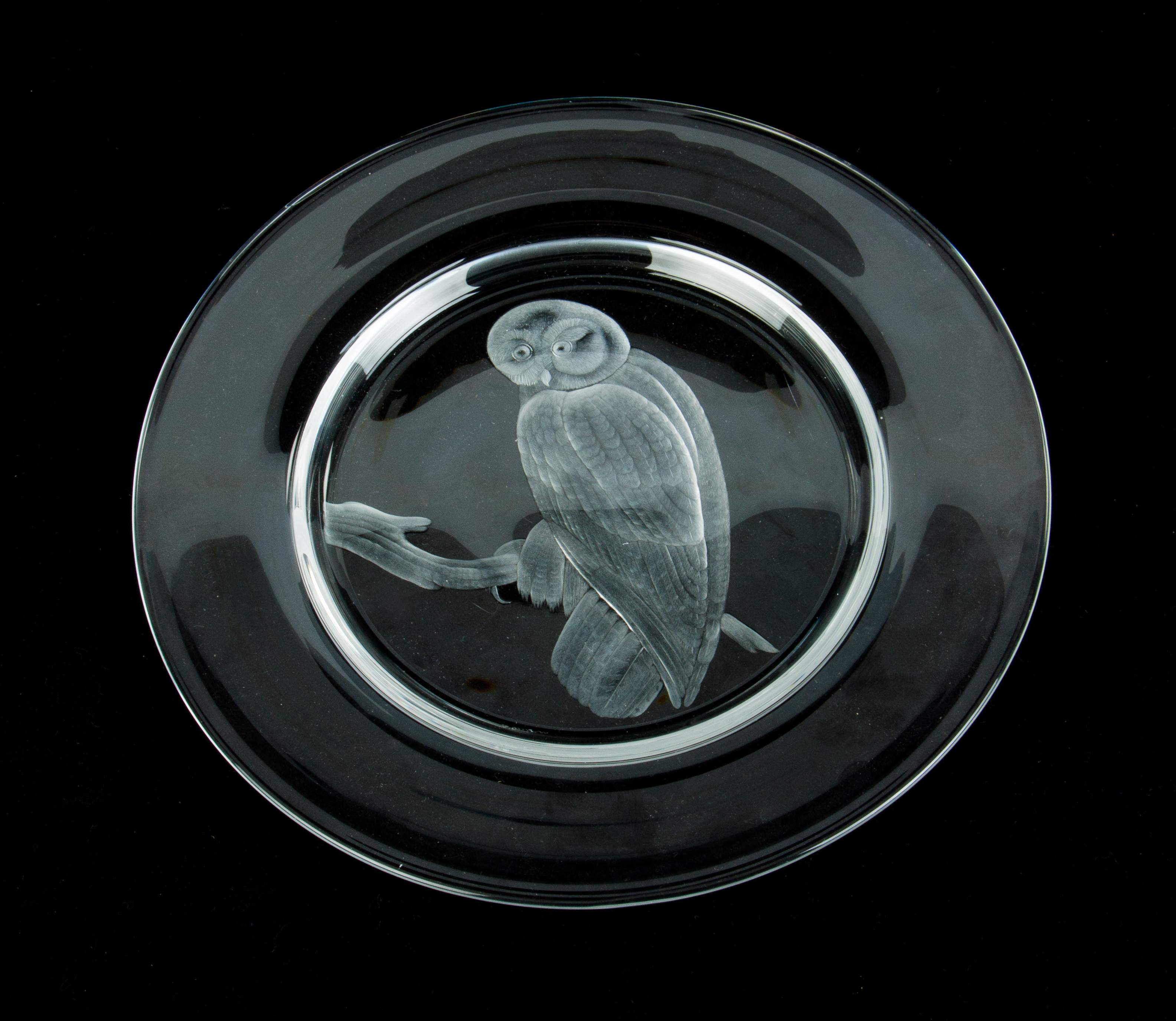 Steuben Audubon Snowy Owl Plate | Cottone Auctions