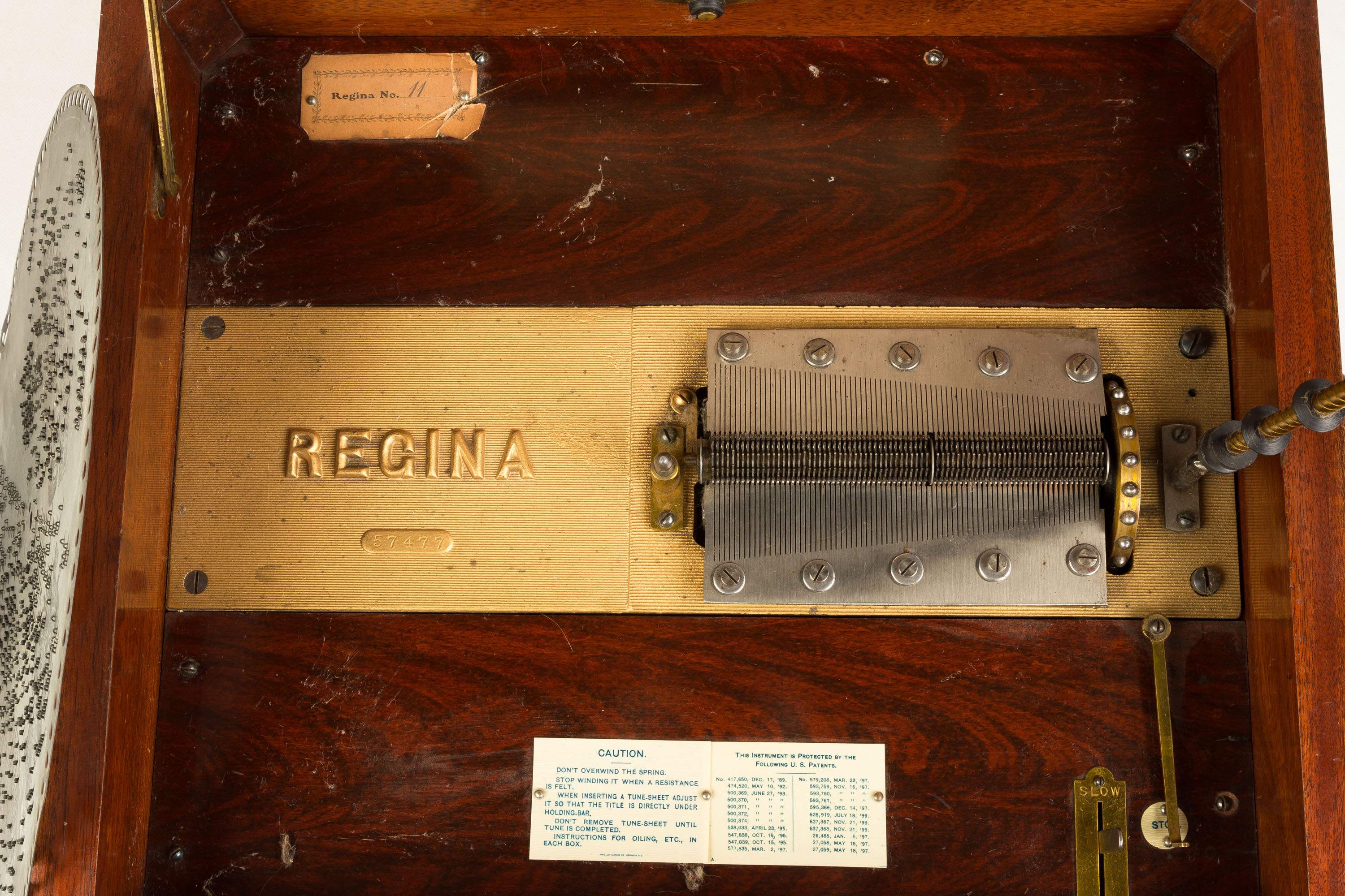 Regina Double Comb Music Box | Cottone Auctions