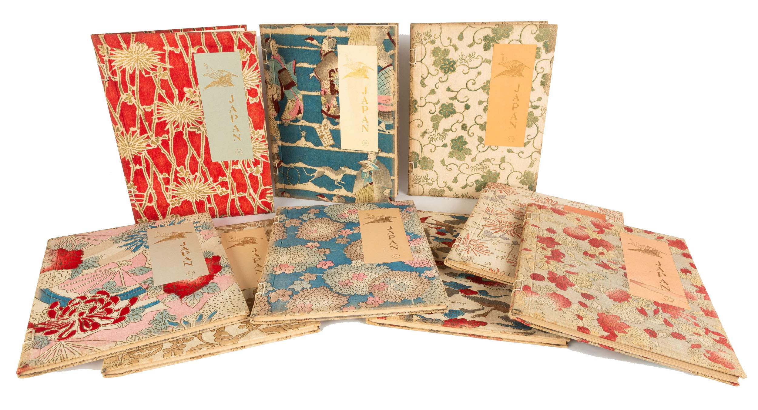10 Volumes of Japanese Books with Photos | Cottone Auctions