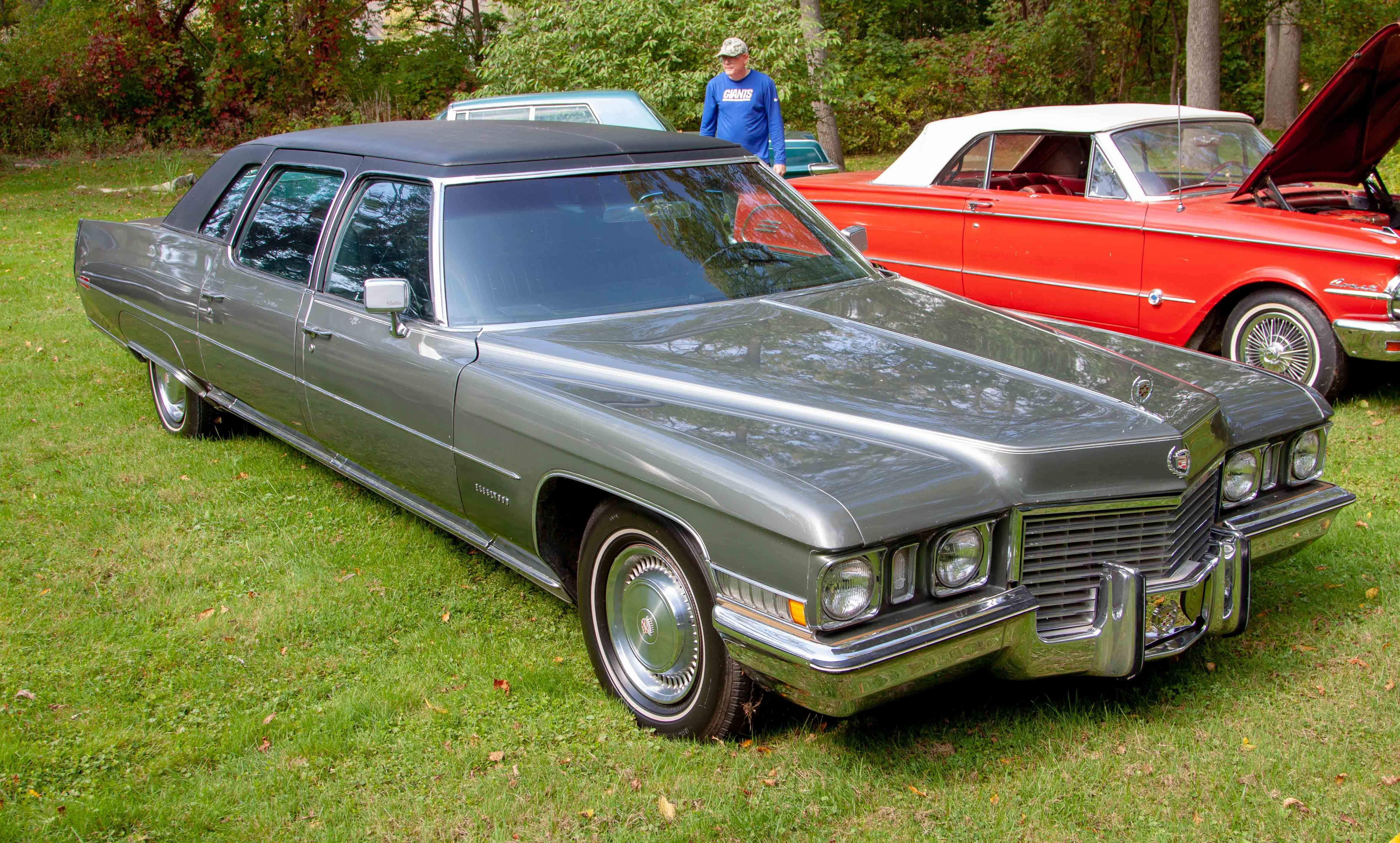 1972 Cadillac Factory Limo | Cottone Auctions