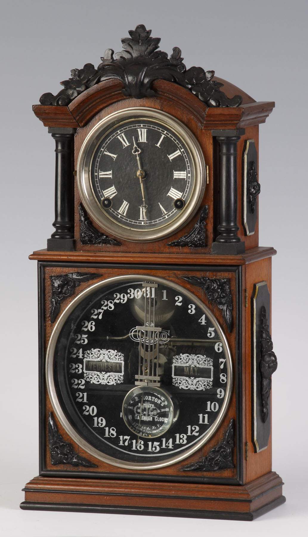 Ithaca #3 1/2 Calendar Parlor Clock | Cottone Auctions