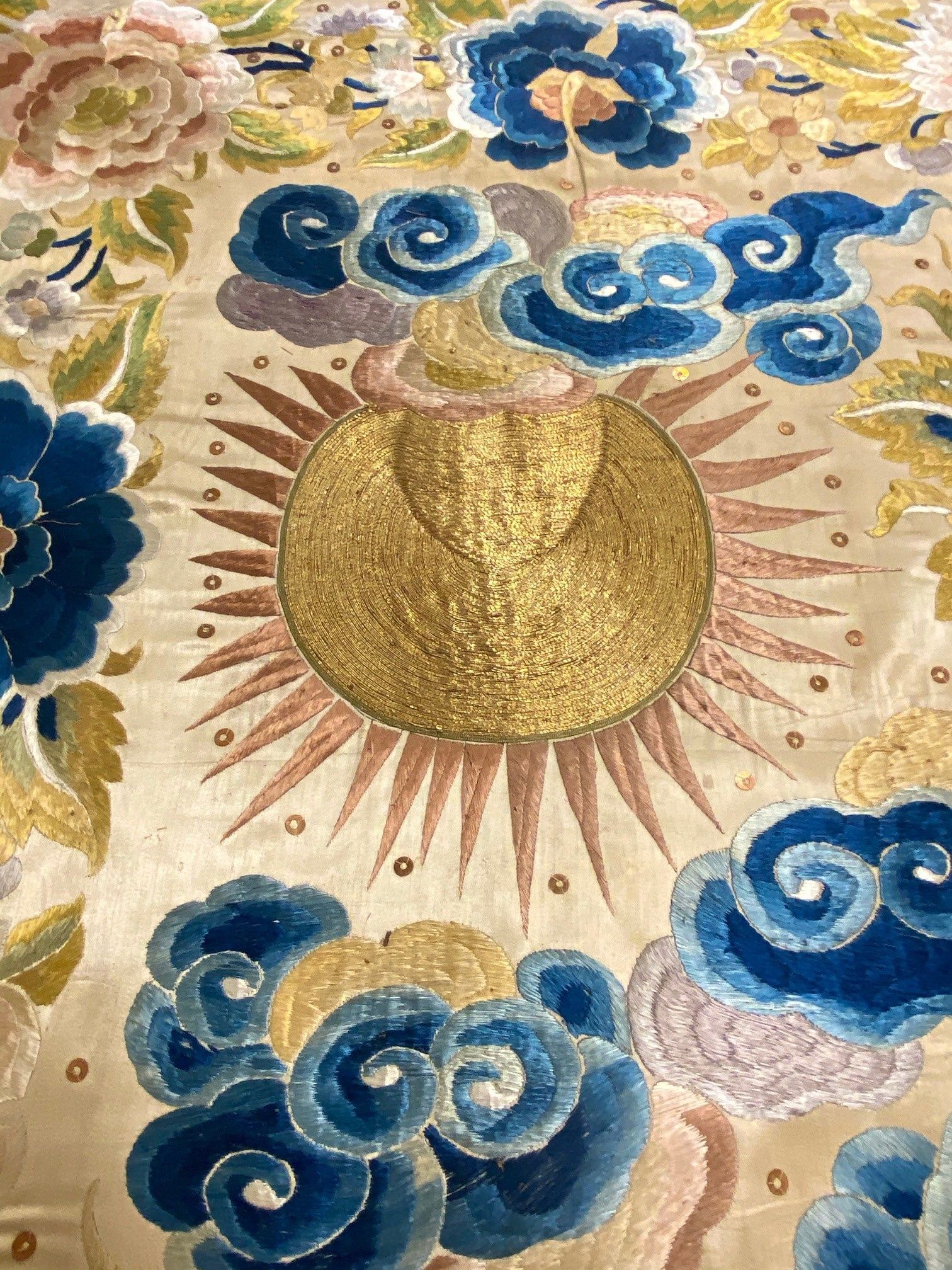 Fine Chinese Kesi Embroidered Silk Tapestry | Cottone Auctions