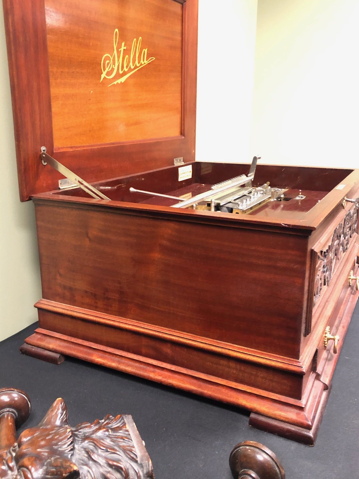 Stella Disk Music Box | Cottone Auctions