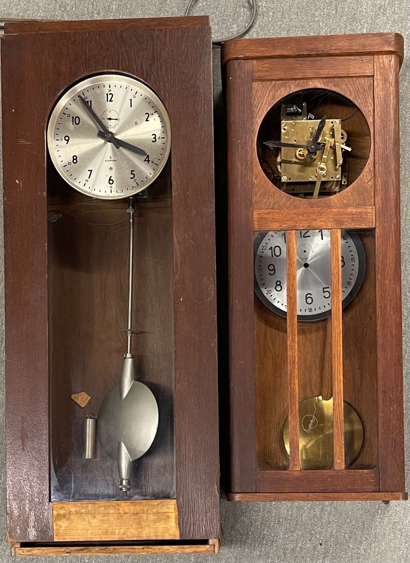 (2) Electric Wall Clocks | Cottone Auctions