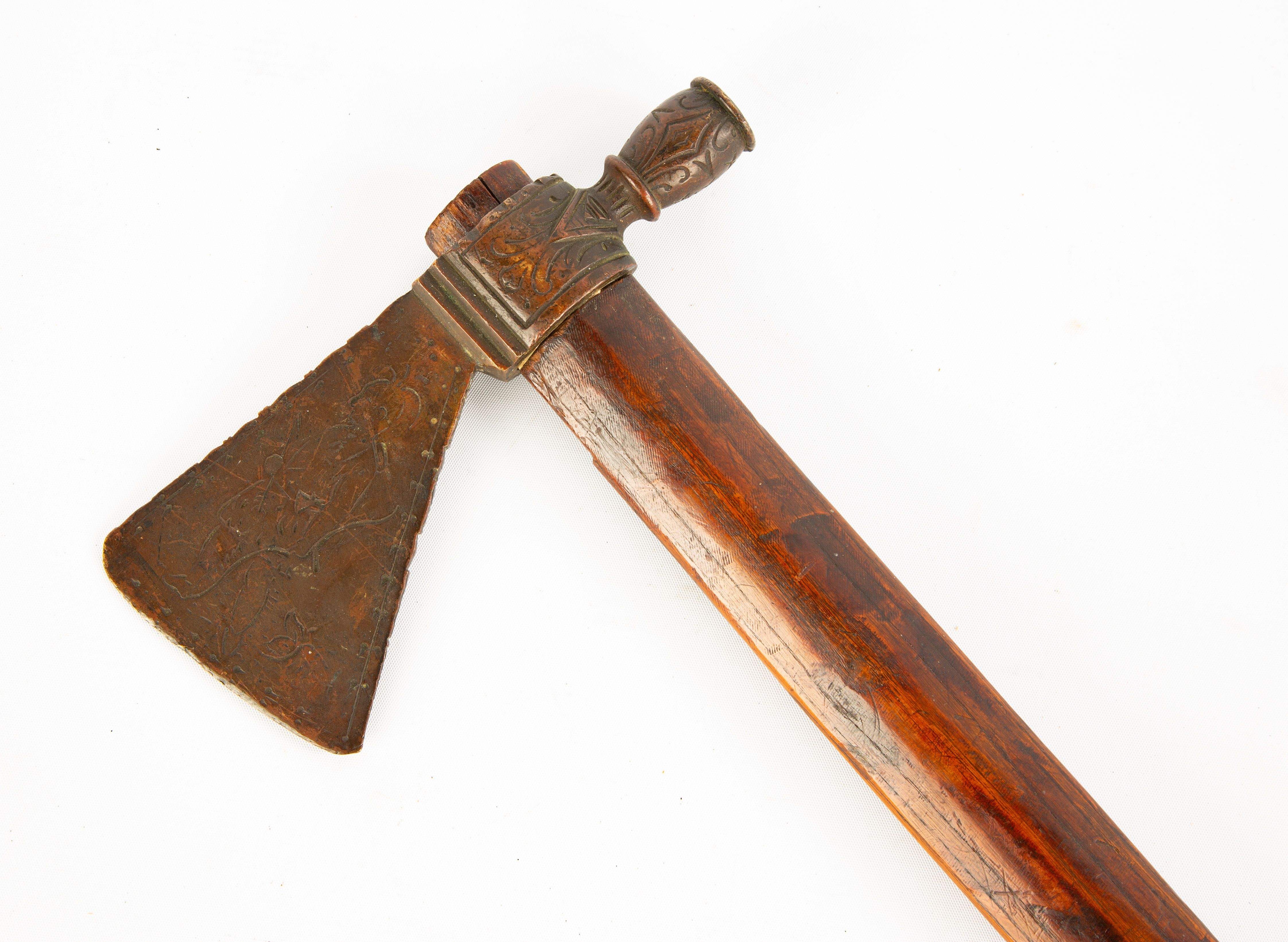 Native American, Upper Great Lakes Pipe & Tomahawk | Cottone Auctions