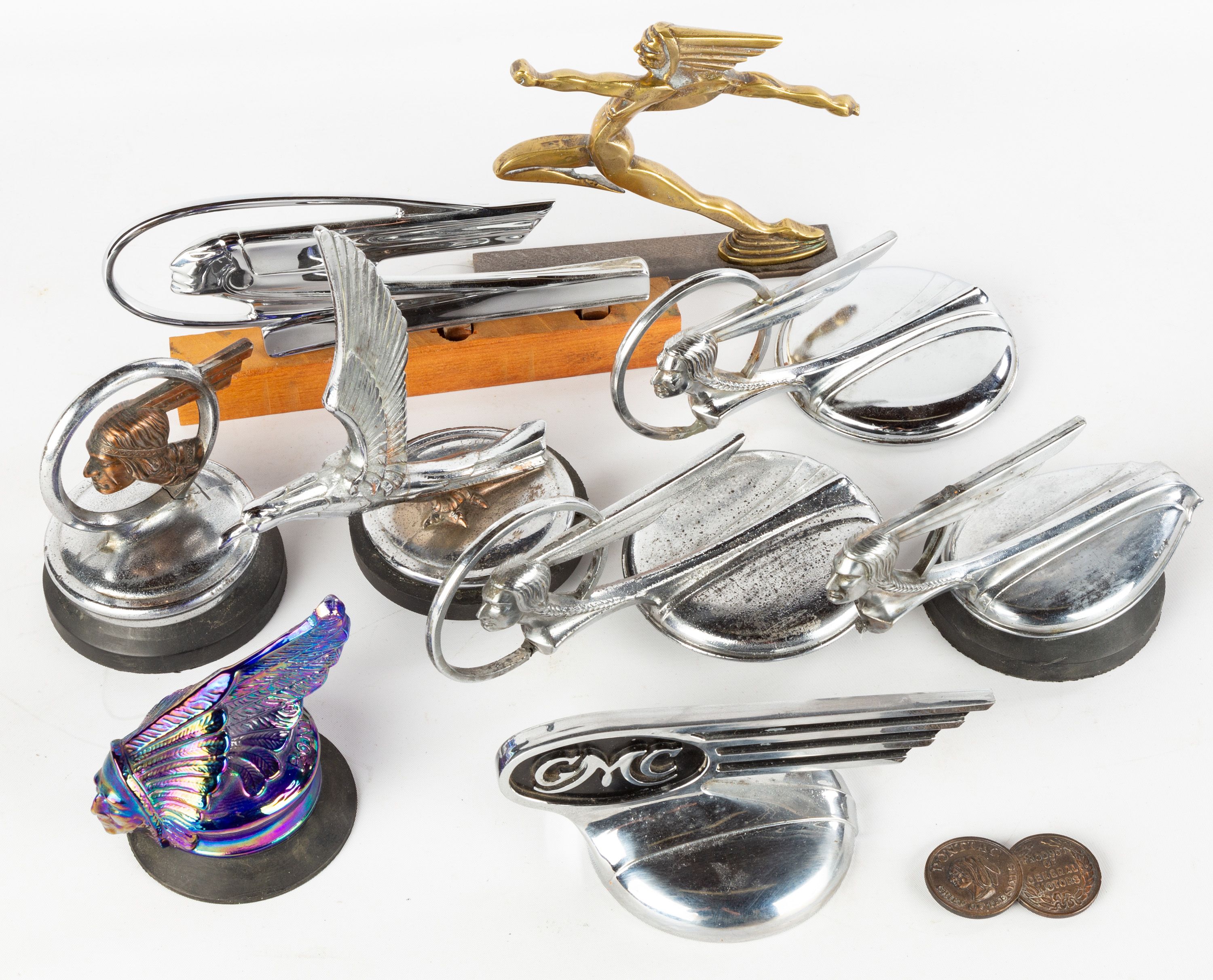 Group of Vintage Radiator Caps | Cottone Auctions