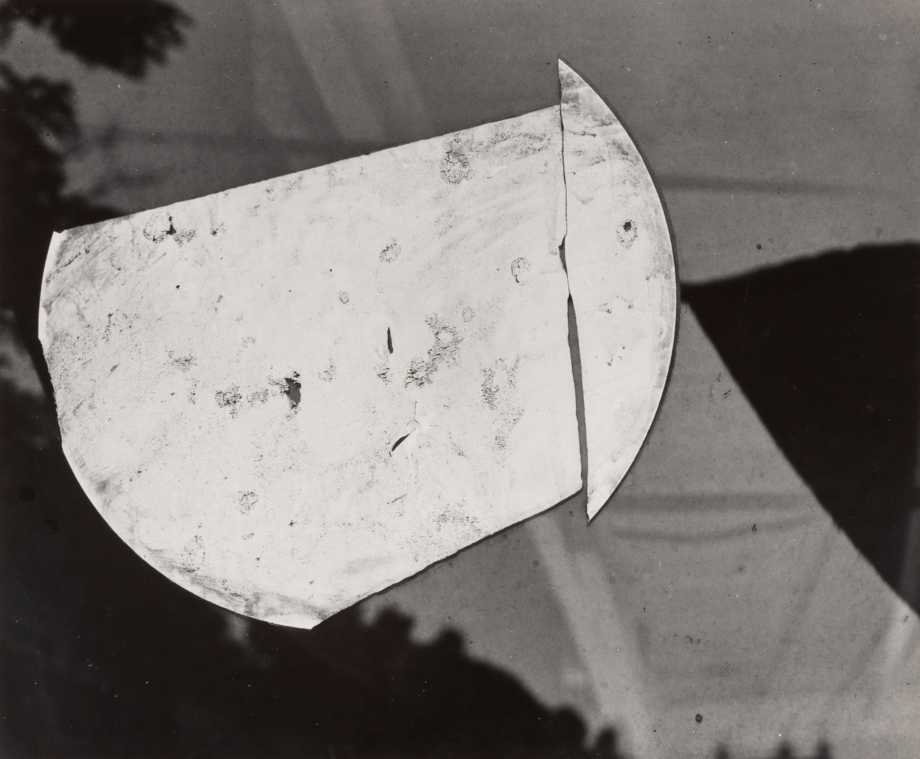 Aaron Siskind (American, 1903-1991) "N.C." 1949 | Cottone Auctions