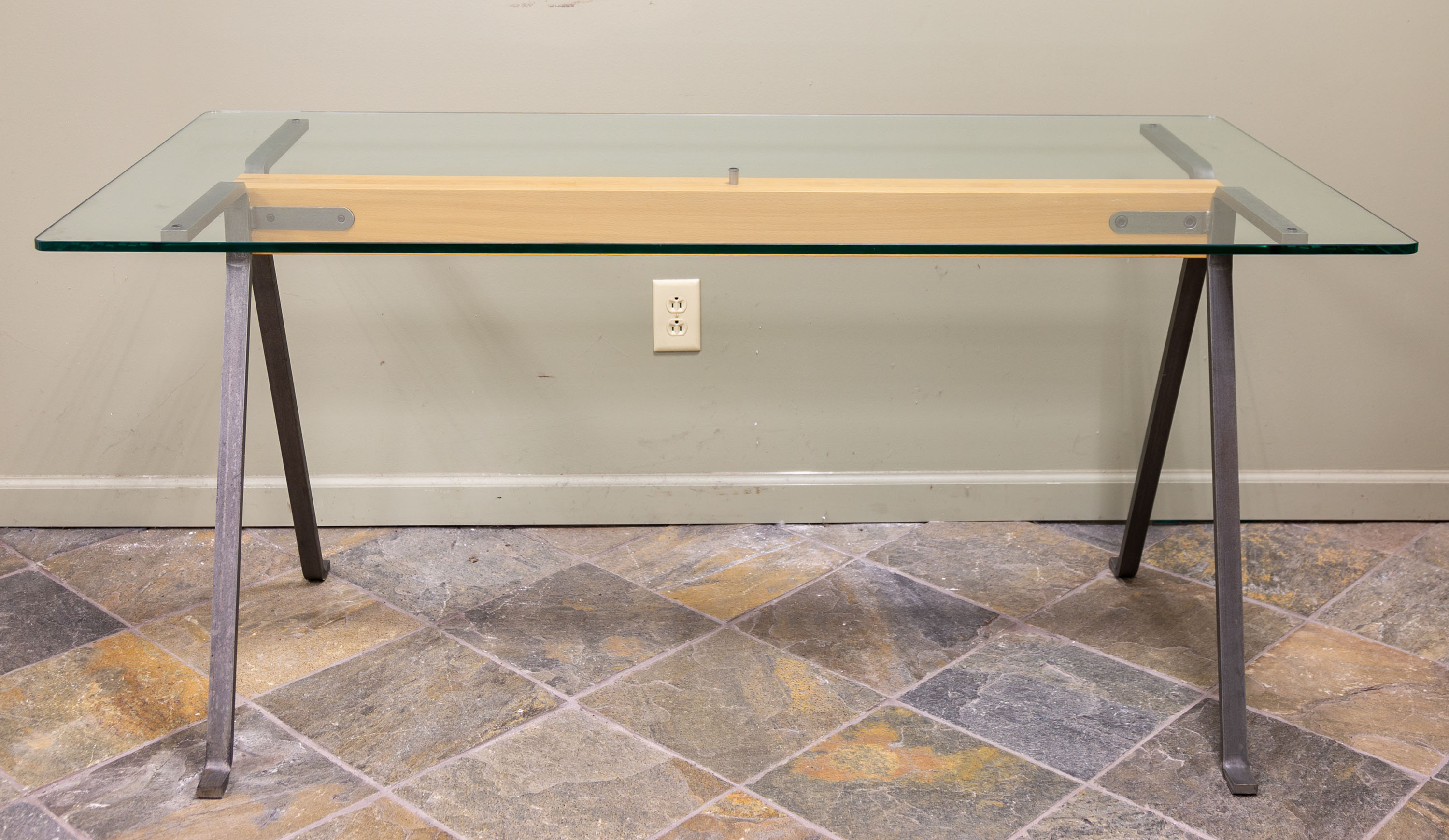 Enzo Mari (Italian, b. 1932) 'Frate' Table | Cottone Auctions