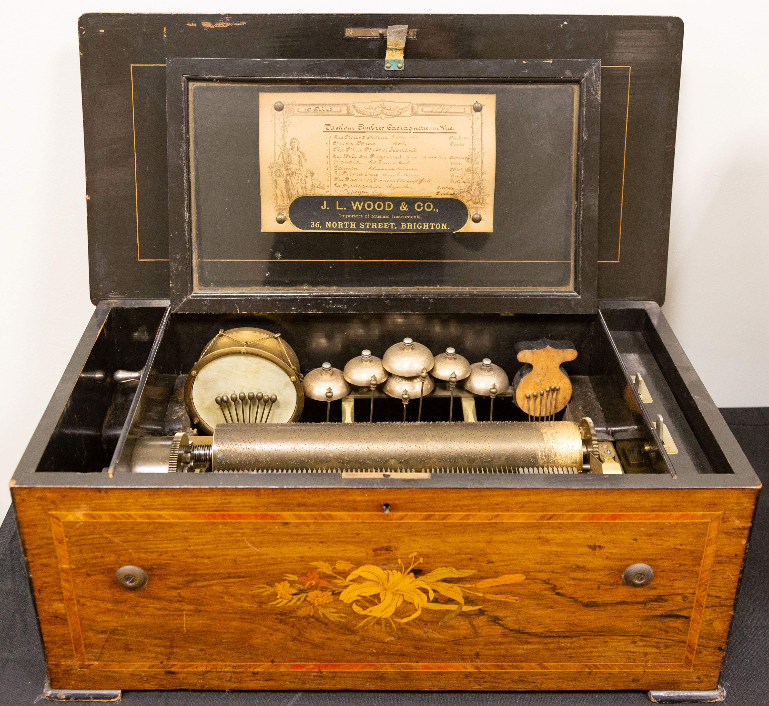 Swiss 10 Tune Music Box | Cottone Auctions