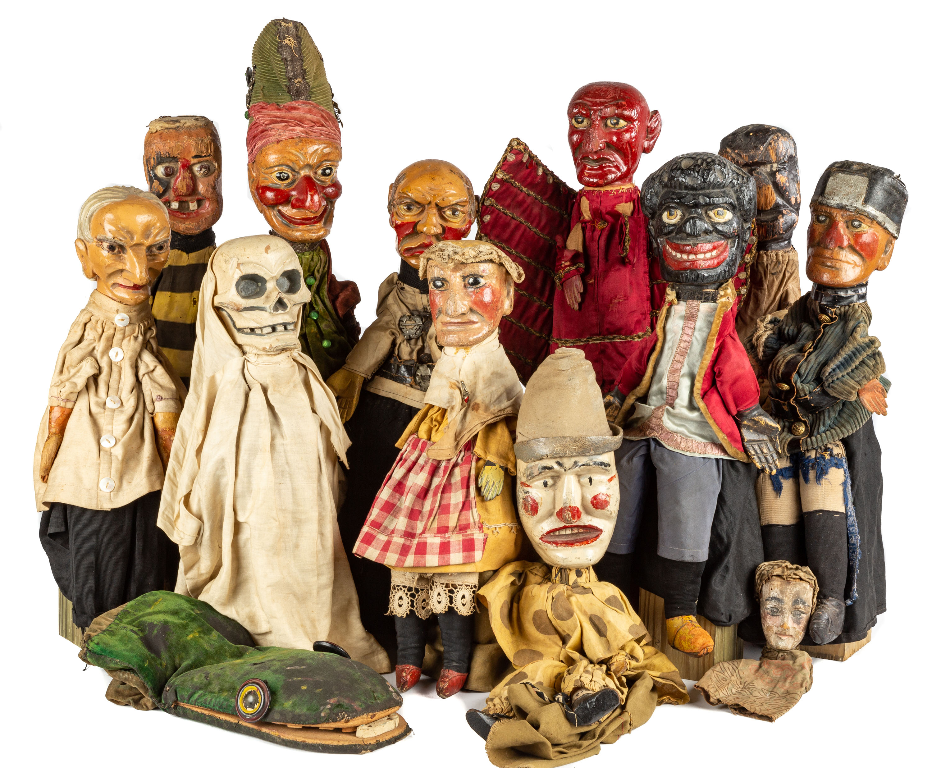 19th Century American Carved Punch and Judy Puppets | Cottone Auctions