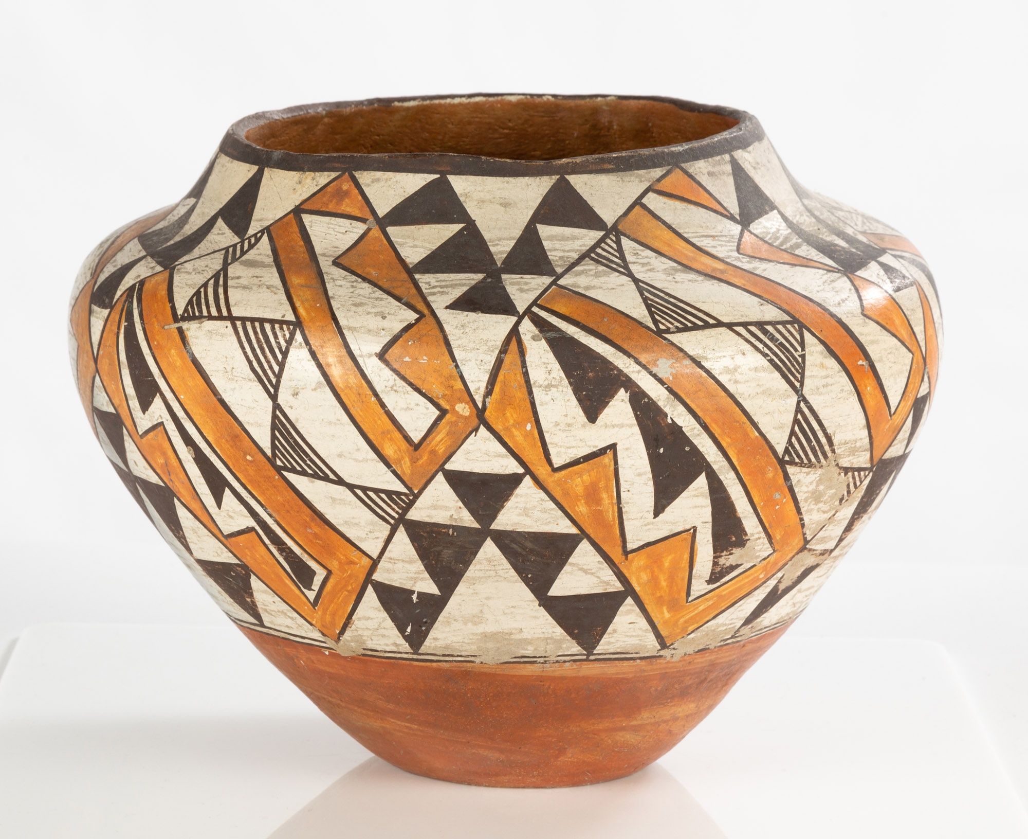 Native American Acoma Pot | Cottone Auctions