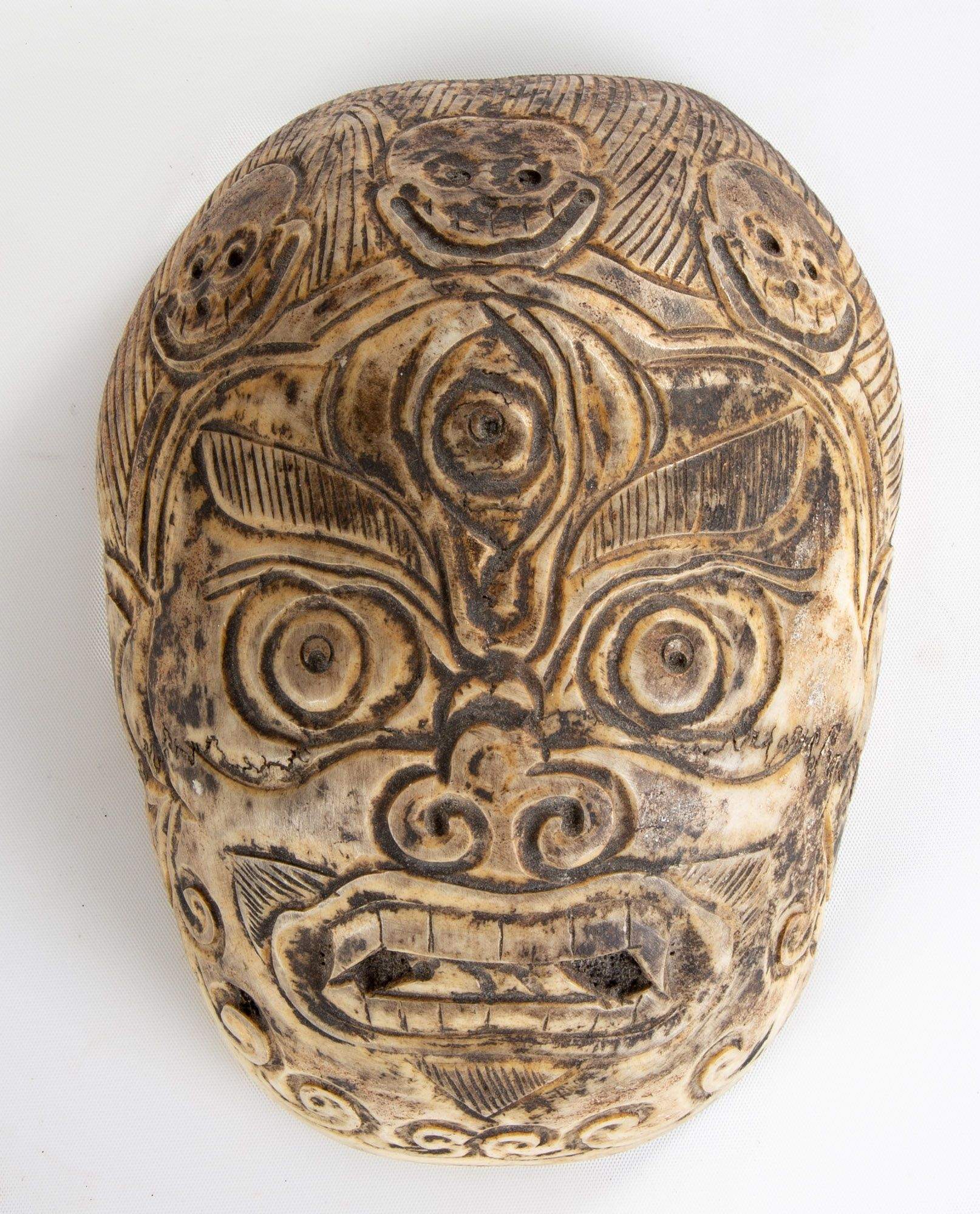 Polynesian Carved Scull | Cottone Auctions