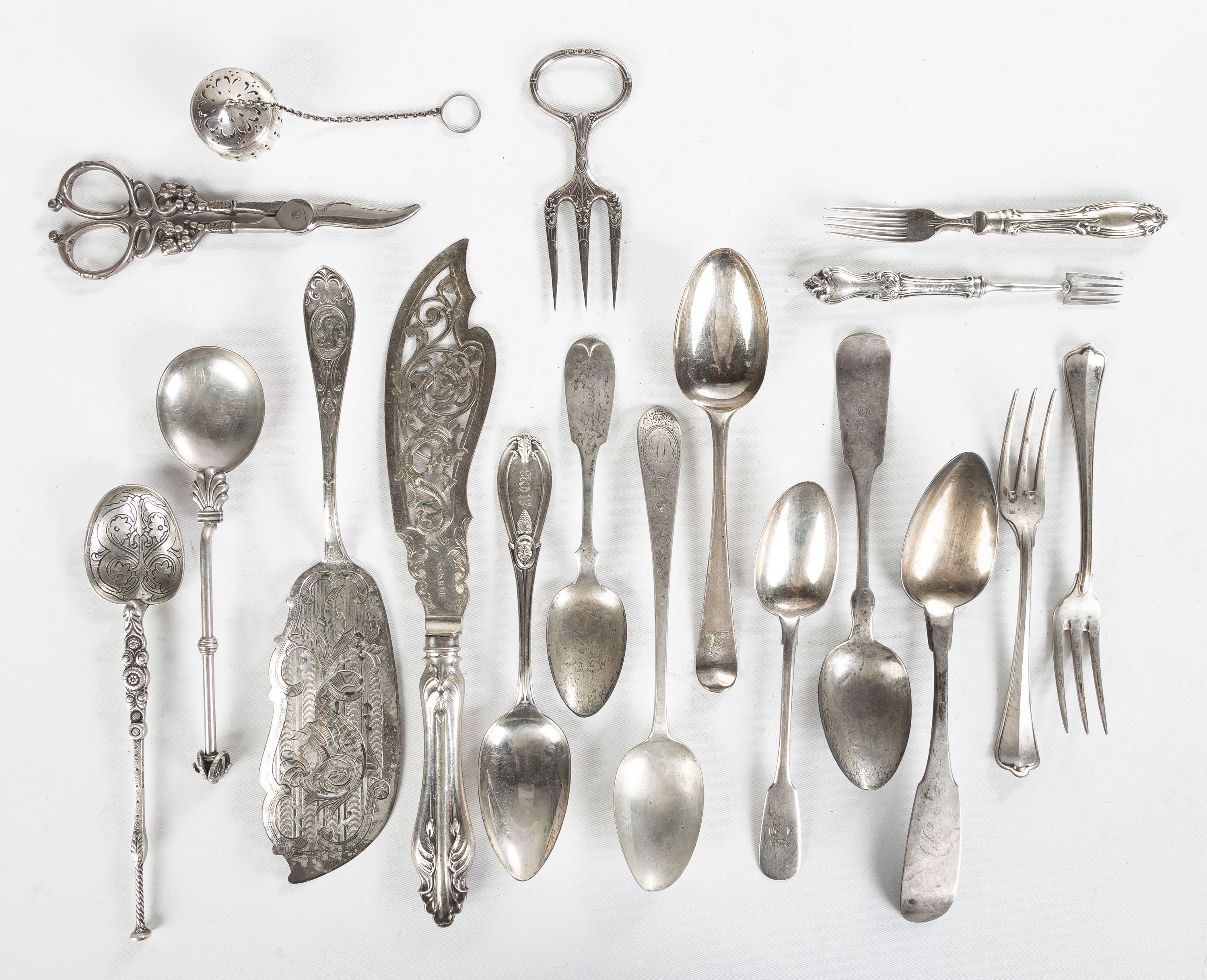 Silver Flatware & Serving Pieces | Cottone Auctions