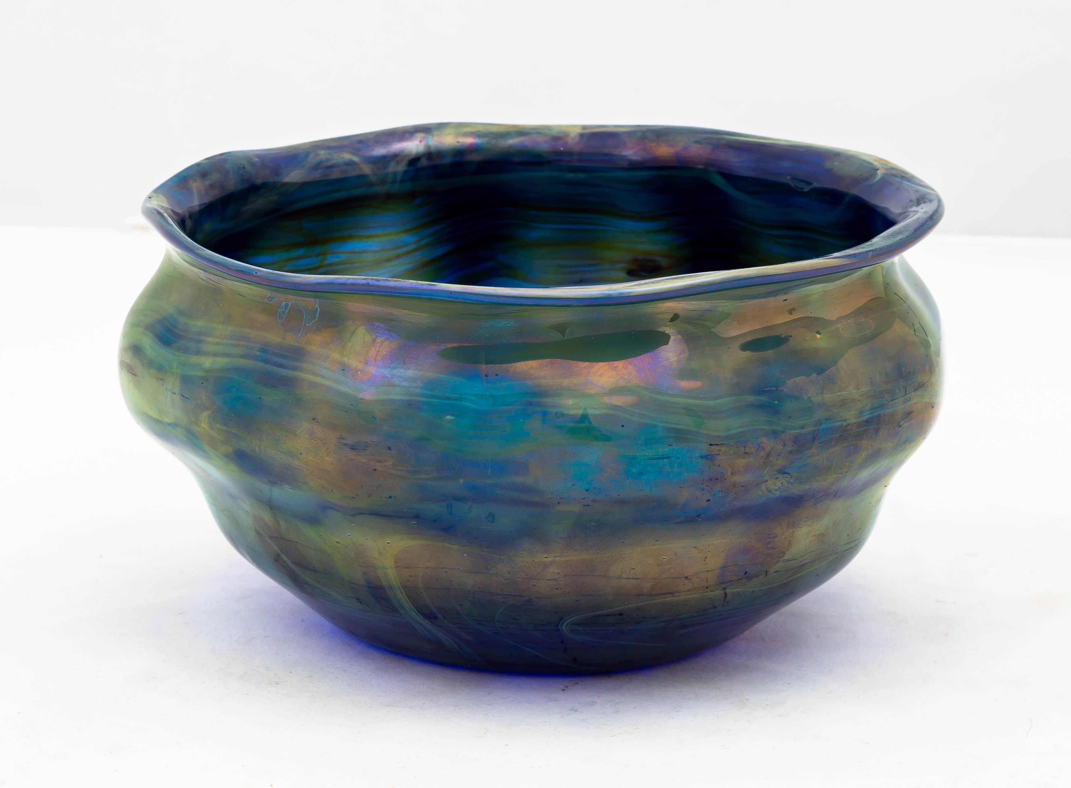 Tiffany Studios Favrile Experimental Reactive Glass Bowl | Cottone Auctions