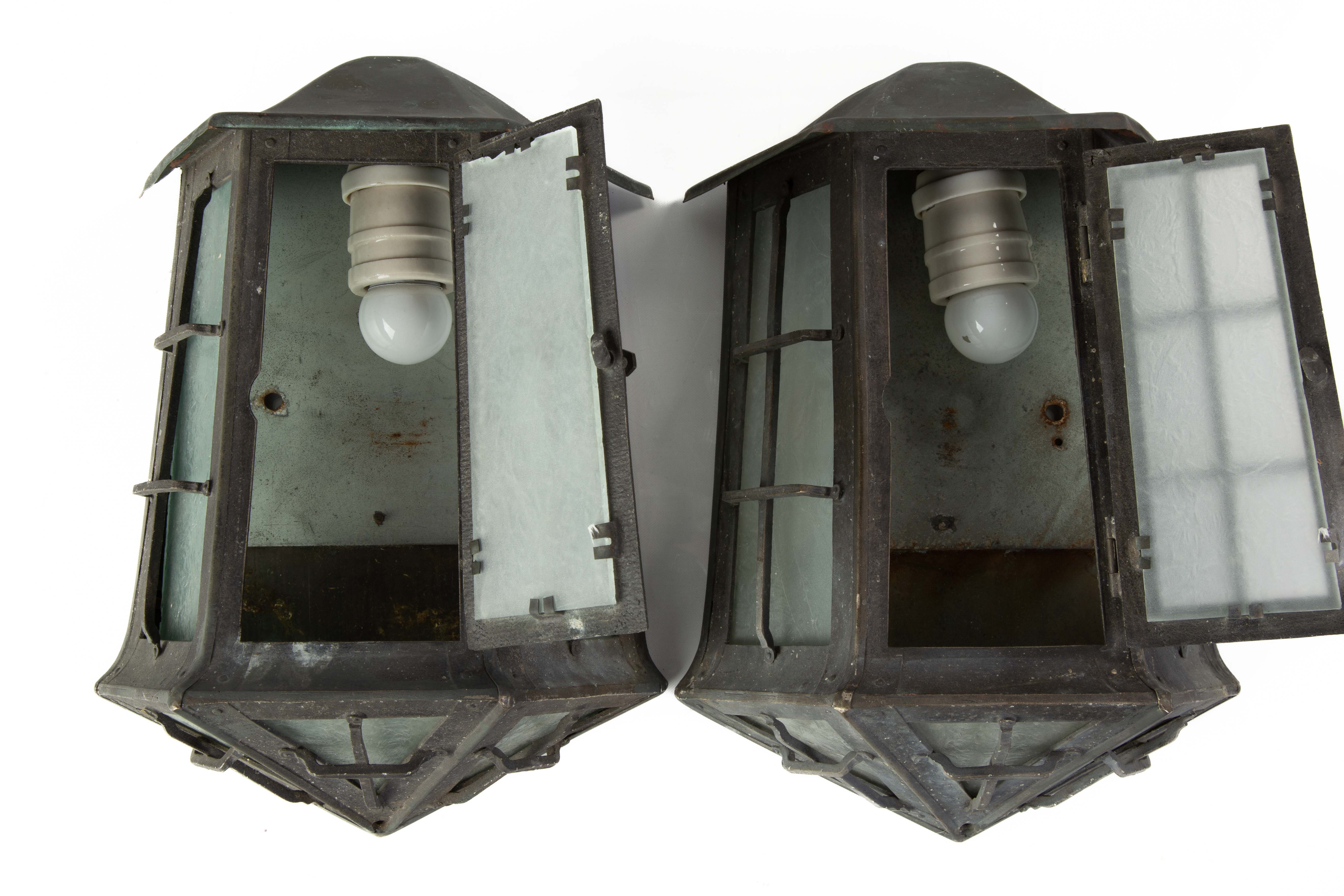 Pair of Handel Wall Sconces | Cottone Auctions