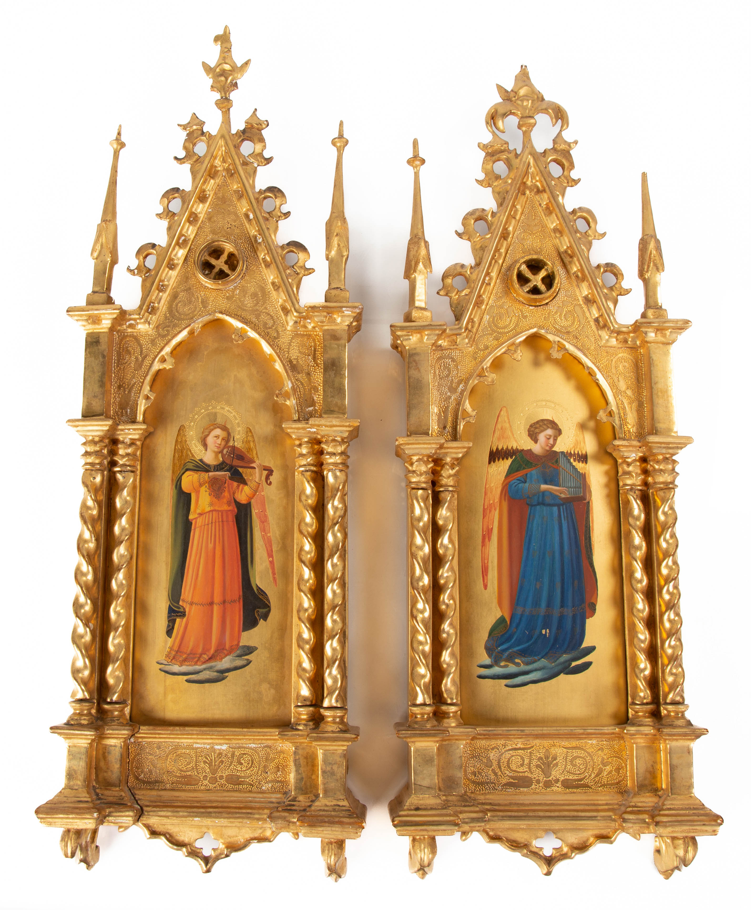 Pair of Giltwood Frames with Angels | Cottone Auctions