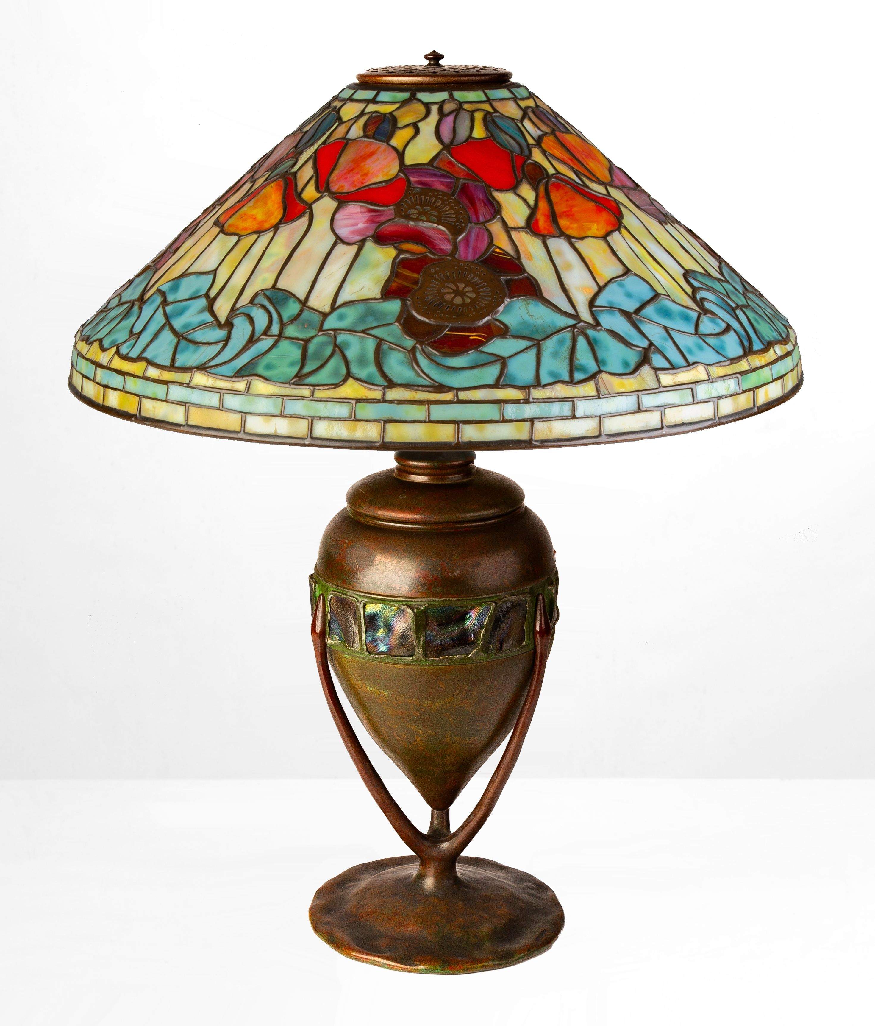 Tiffany Studios "Poppy" Table Lamp | Cottone Auctions