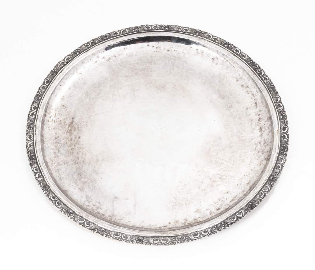 Latin American / Peruvian Silver Salver | Cottone Auctions