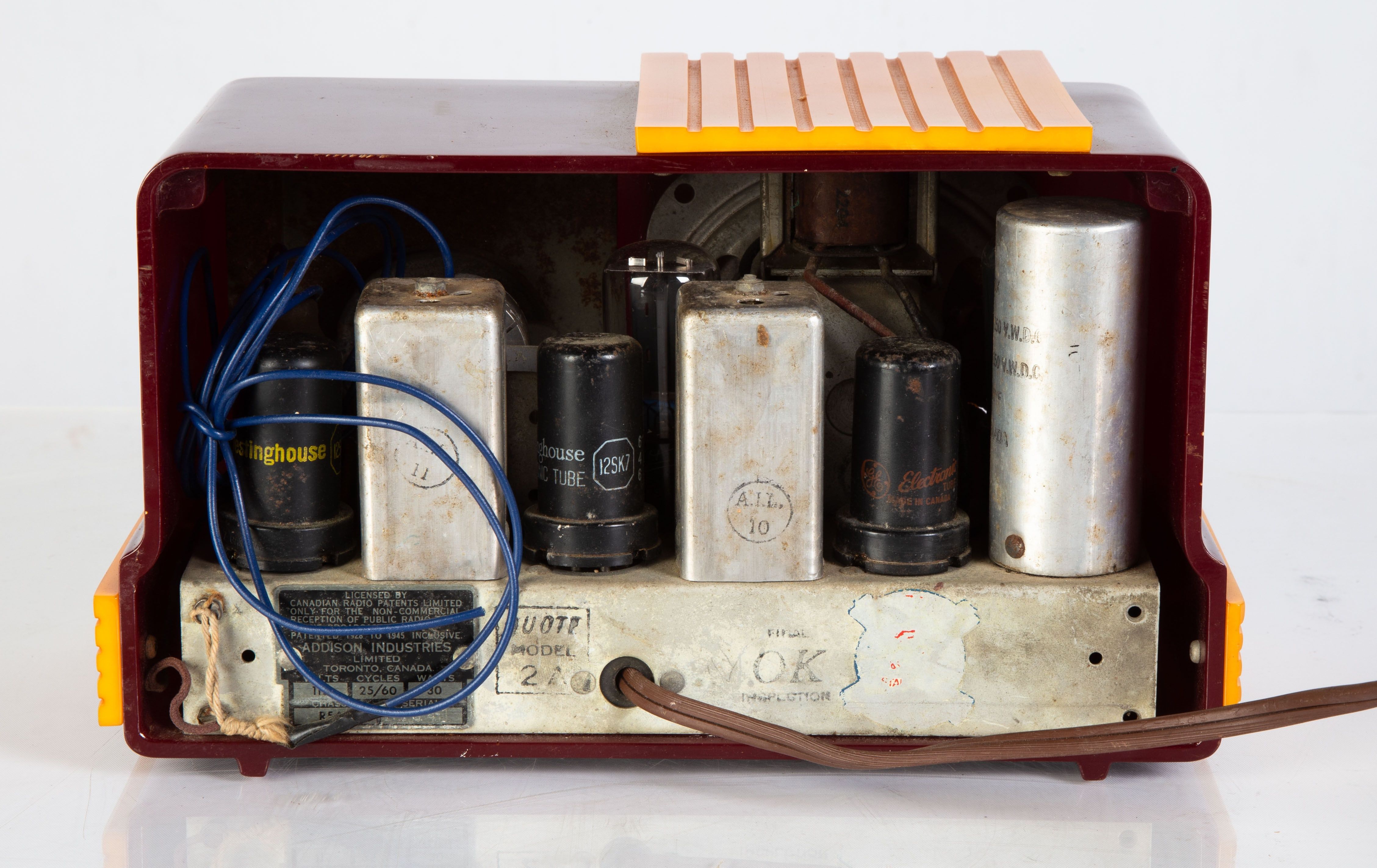 Addison 2 "Waterfall" Catalin Art Deco Radio in Maroon with ...