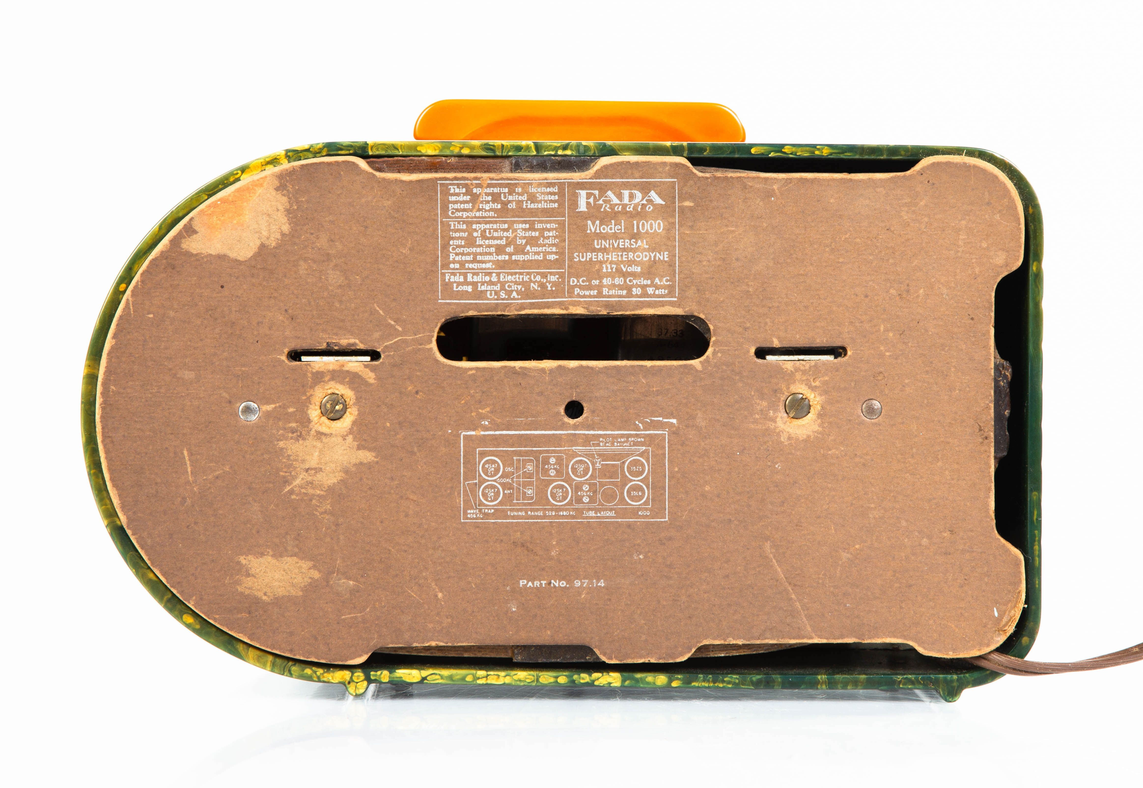 FADA Model 1,000 Bullet Bakelite Radio | Cottone Auctions