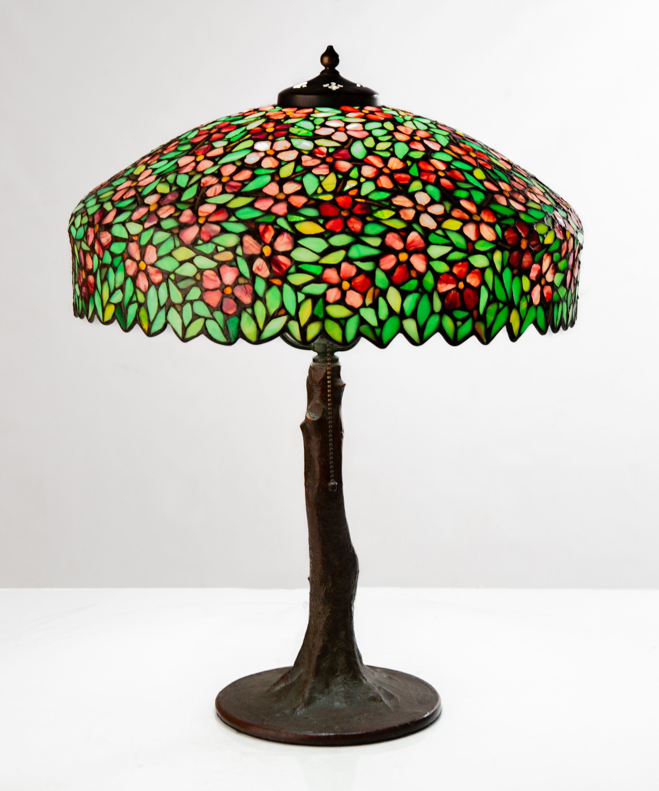 Handel / Unique Floral Lamp with Tree Trunk Base | Cottone Auctions