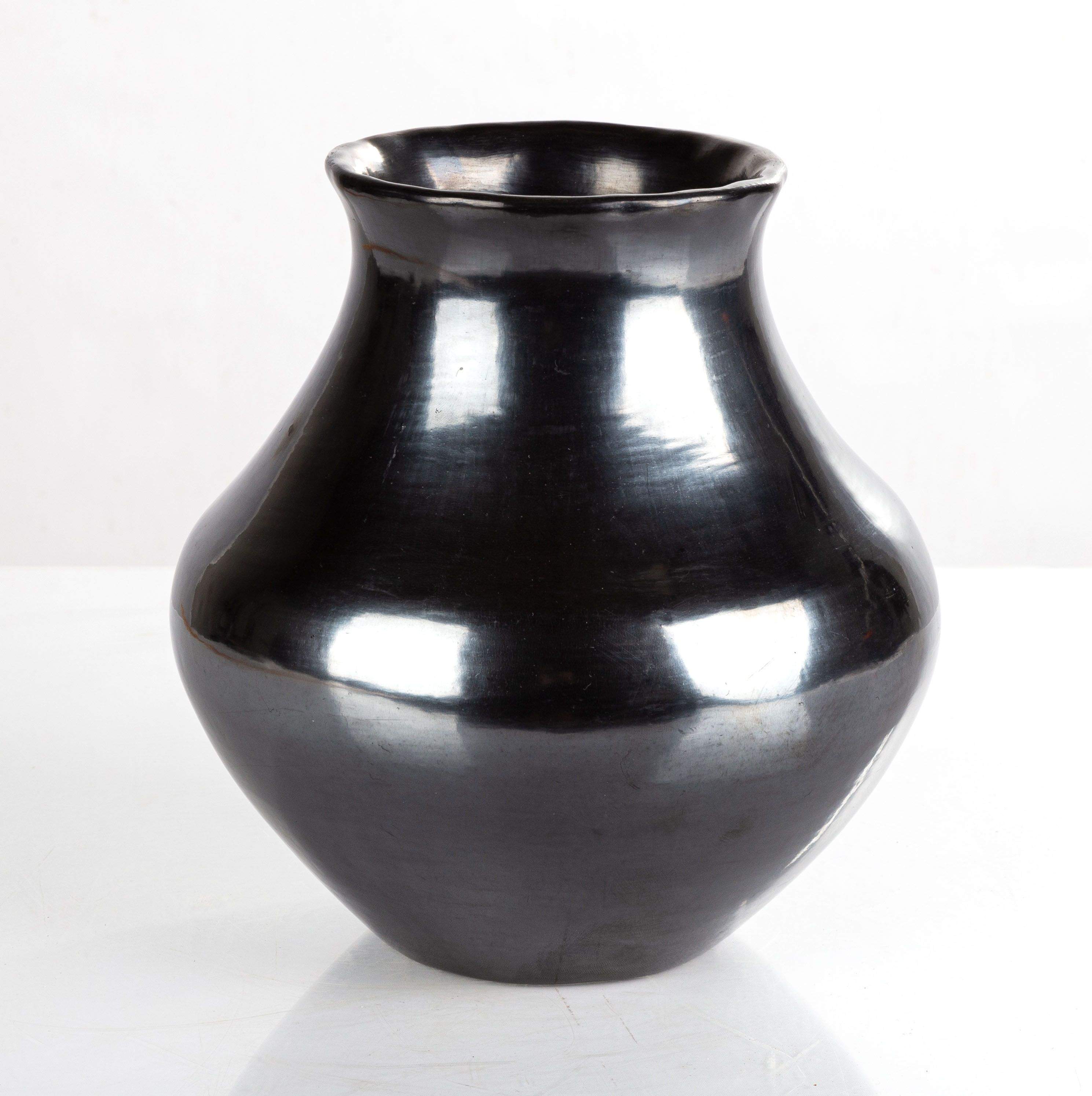 Maria Martinez (Native American, 1887-1980) Gunmetal Water Jar ...