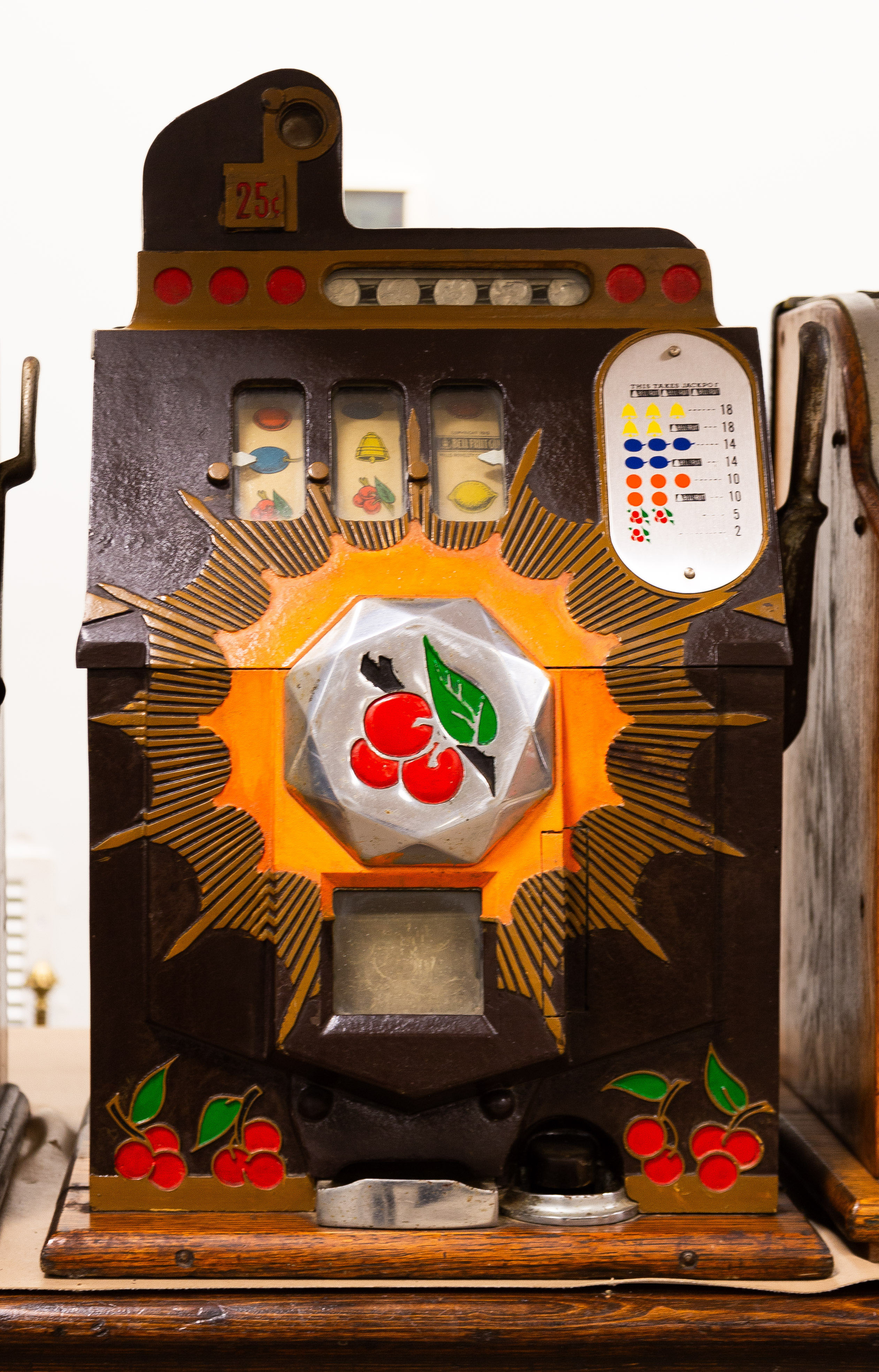Mills 25 Cent Bursting Cherries Slot Machine | Cottone Auctions