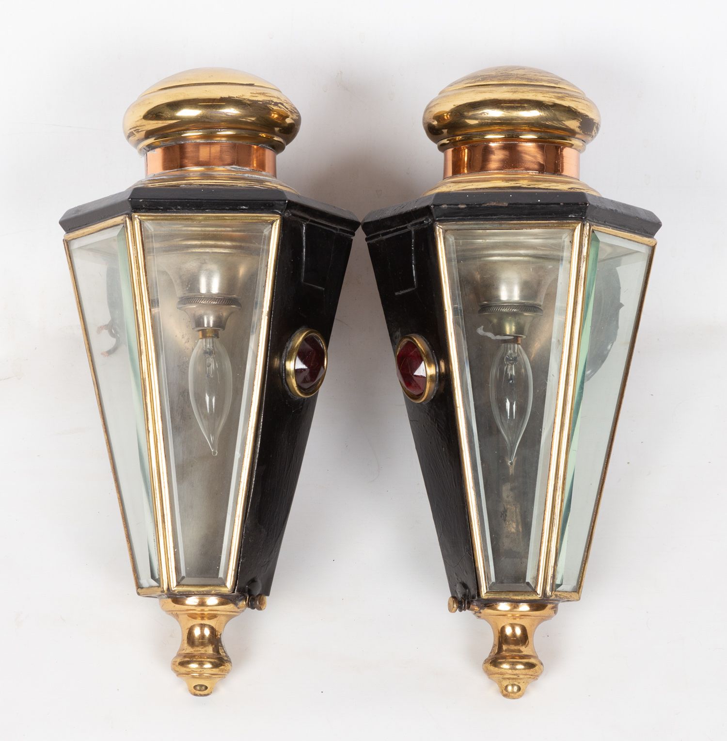 Pair of Pierce Arrow Head Lamp Sconces | Cottone Auctions