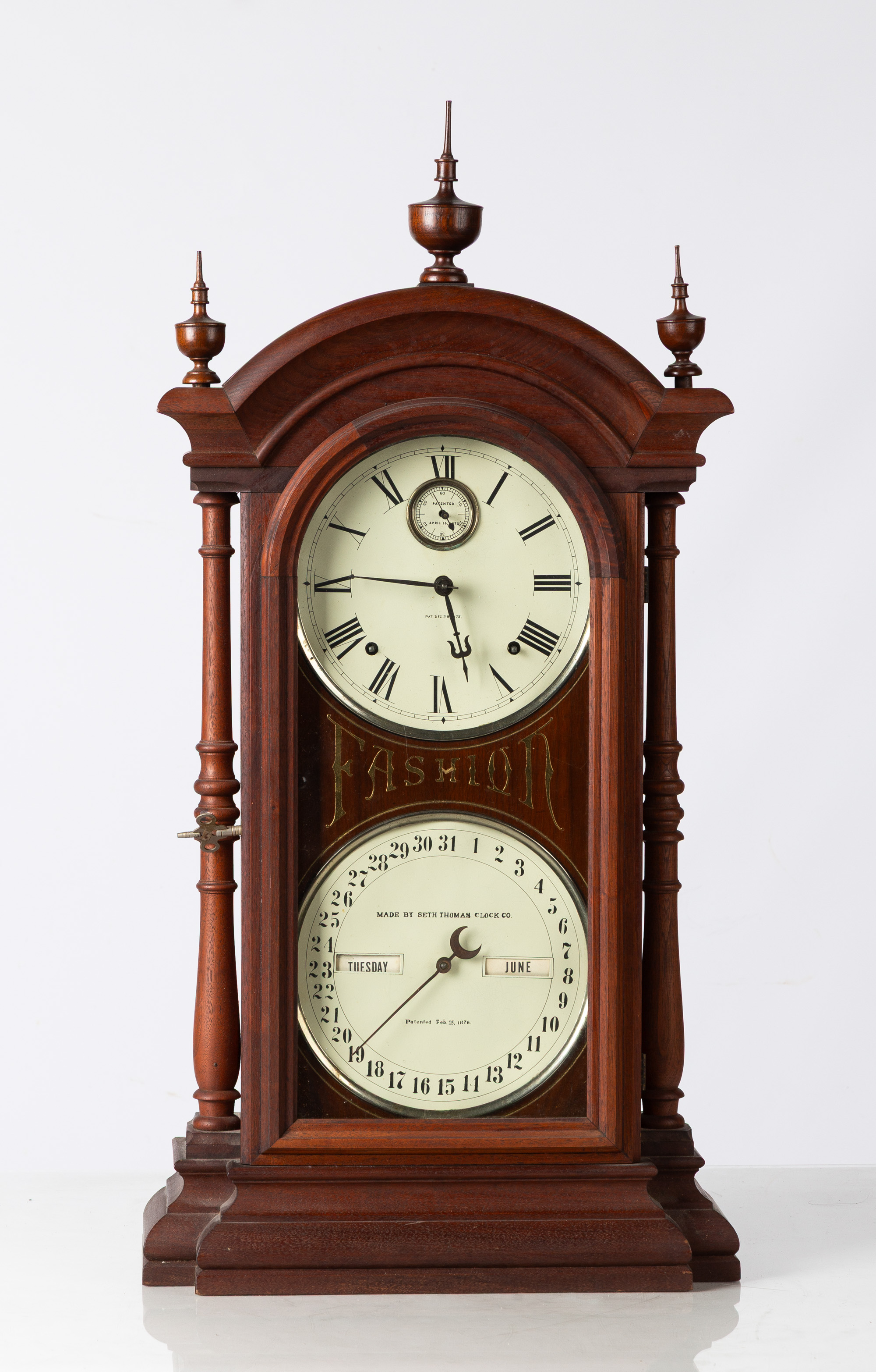 Seth Thomas Fashion Shelf Clock | Cottone Auctions