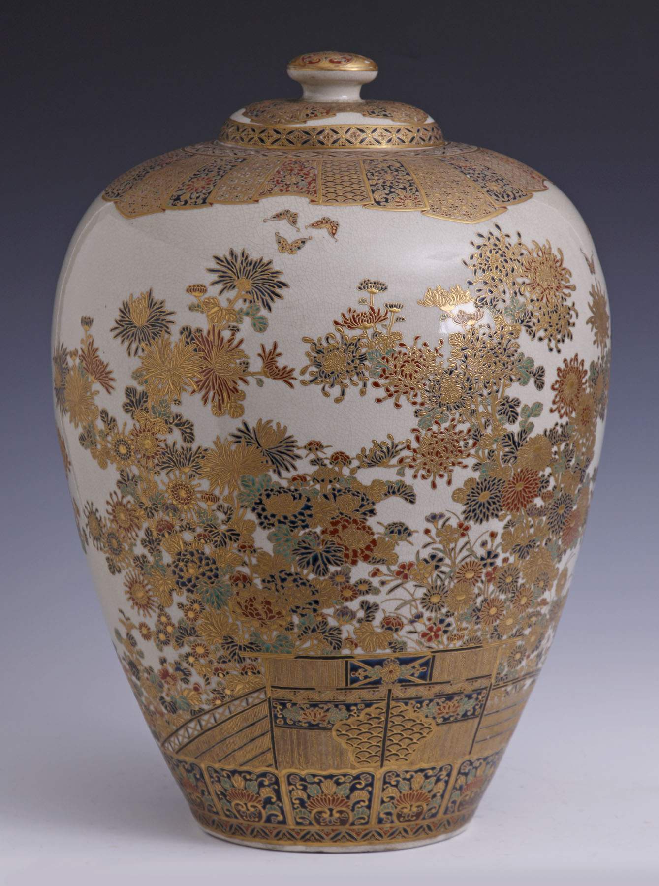 Fine Monumental Japanese Covered Jar | Cottone Auctions