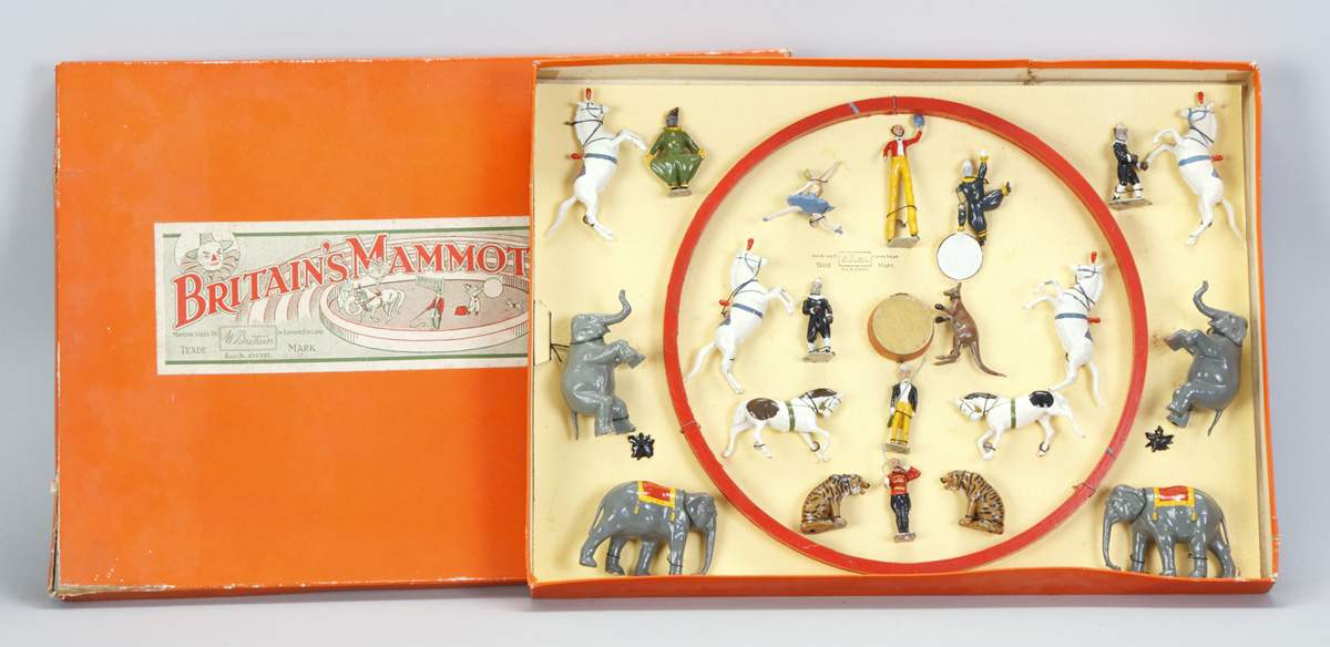 Britain's Mammoth Circus | Cottone Auctions