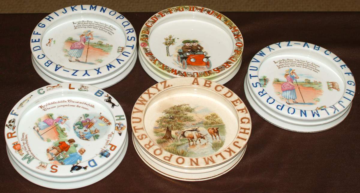 5 Alphabet Plates | Cottone Auctions