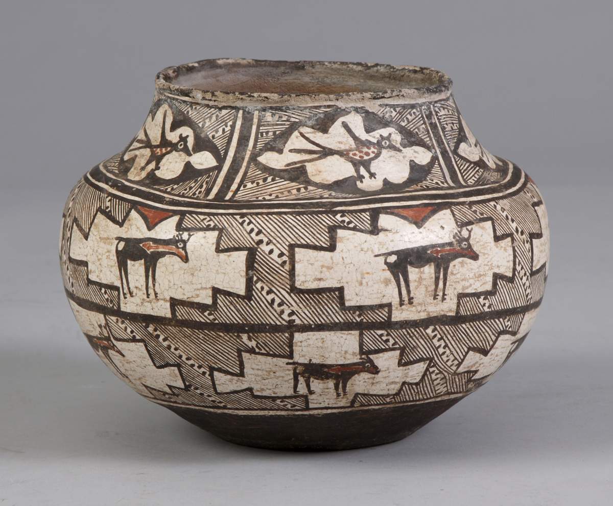 Zuni Olla w/Birds & Deer | Cottone Auctions