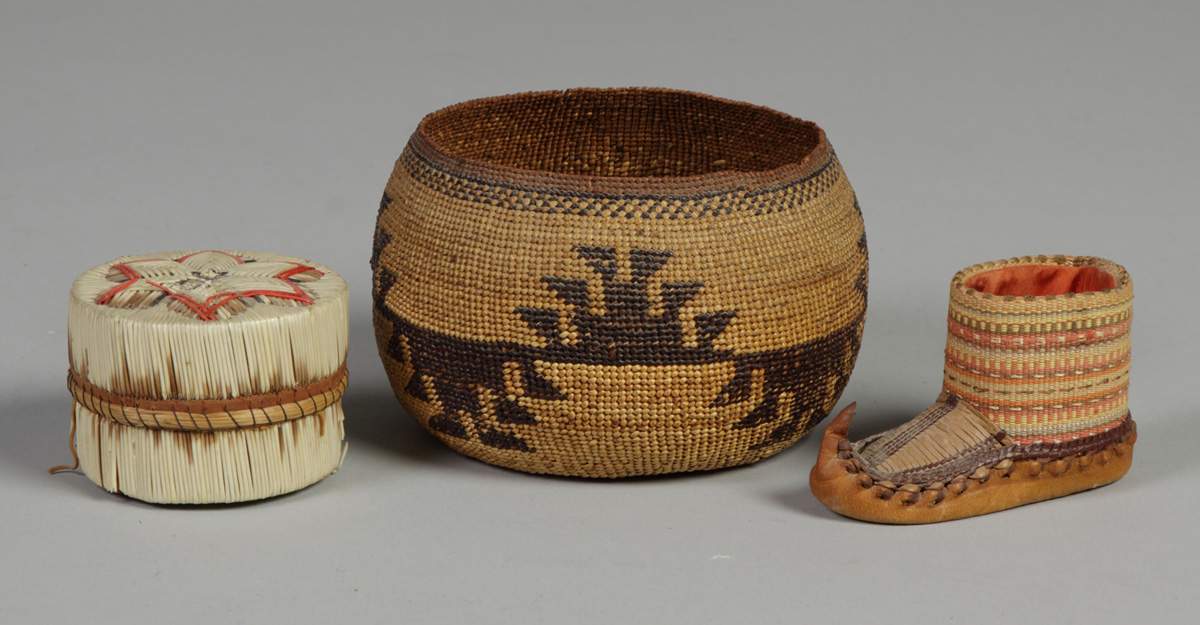 Group of 3 Native American Items | Cottone Auctions