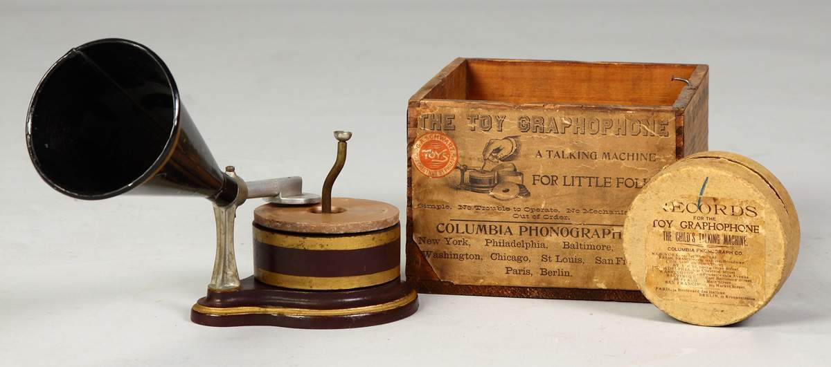 Columbia Graphophone "Toy" 1899 | Cottone Auctions