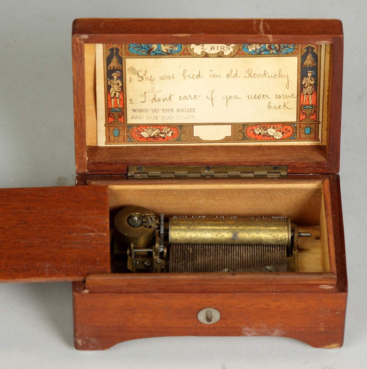 Miniature, Novelty Music Box w/Kittens | Cottone Auctions