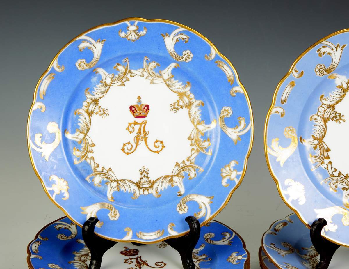 12 Russian Plates | Cottone Auctions