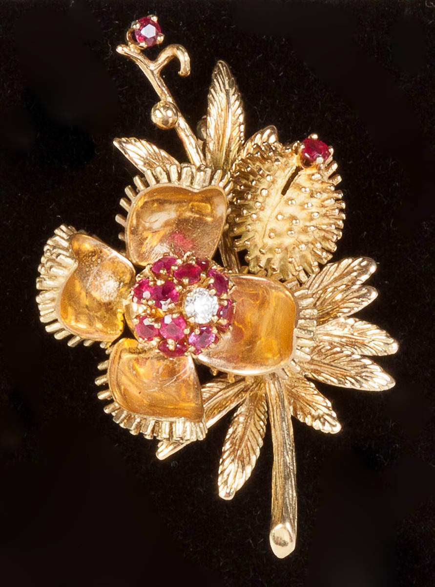 Vintage Louis Tamis 18K Gold, Ruby & Diamond Flower Pin | Cottone Auctions