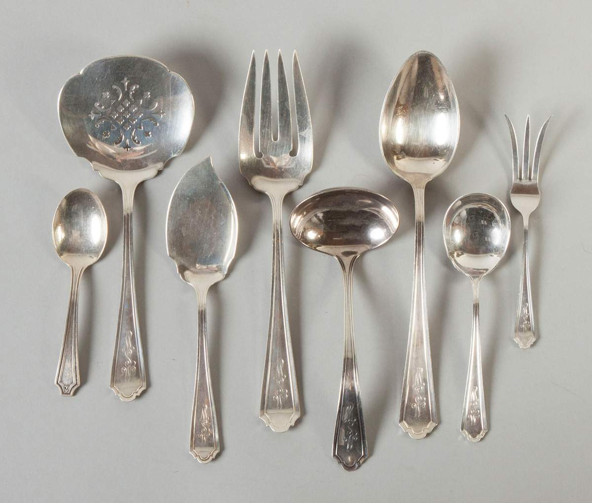 Watson Co. - John Alden Pattern Sterling Silver Flatware | Cottone Auctions