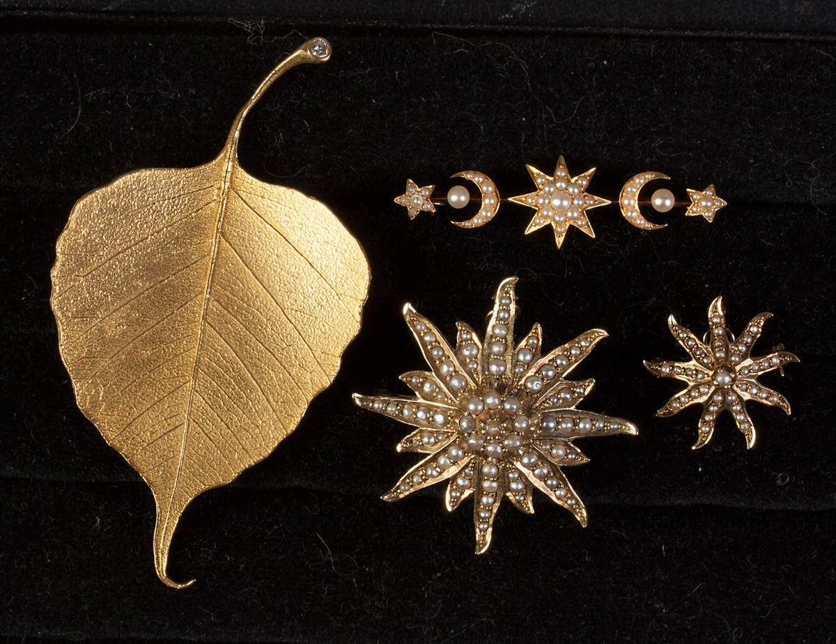 Four Gold Pins | Cottone Auctions