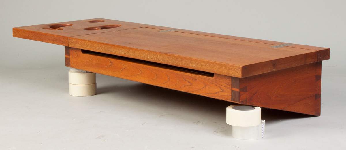 Tage Frid (1915–2004) Walnut Hall Bench | Cottone Auctions