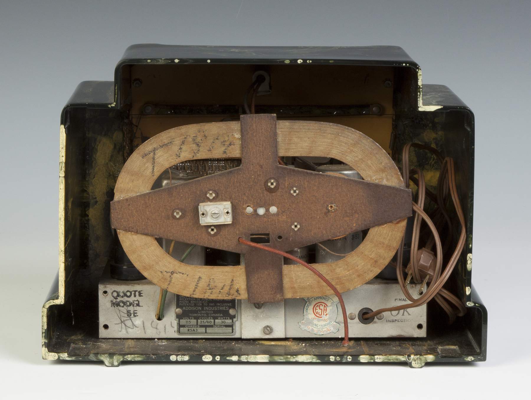 Addison Model #5 Radio | Cottone Auctions